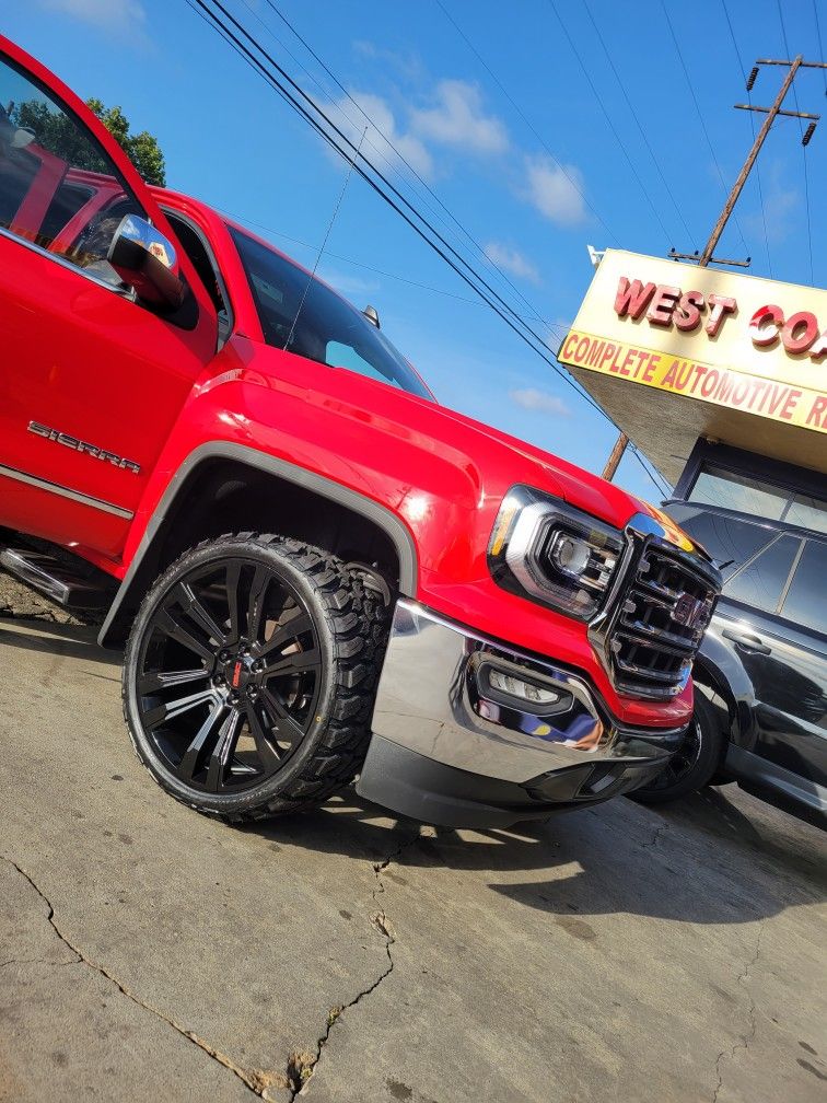 24x10 Gloss Black/ 33x12.50x24 MT TIRES W/ 2" LIFT KIT W/ALIGNMENT ...