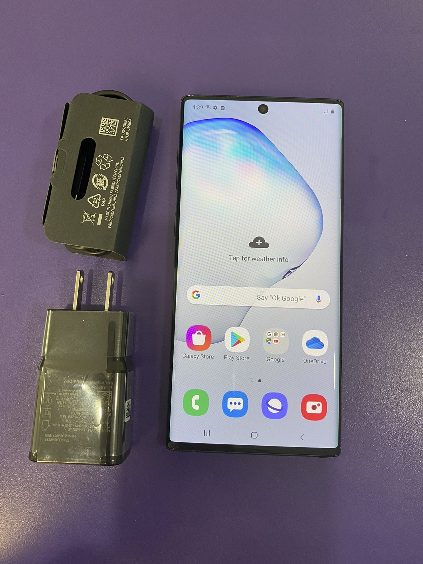 Samsung galaxy note 10 256 gb unlocked, store warranty for Sale in Cambridge, MA - OfferUp