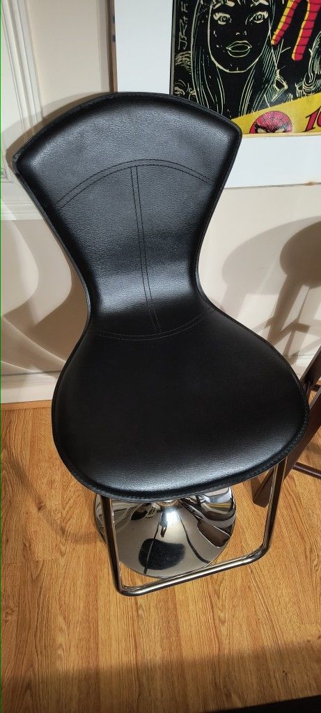 Two Adjustable Pneumatic Black Leather Kitchen Bar Stools Chairs for ...