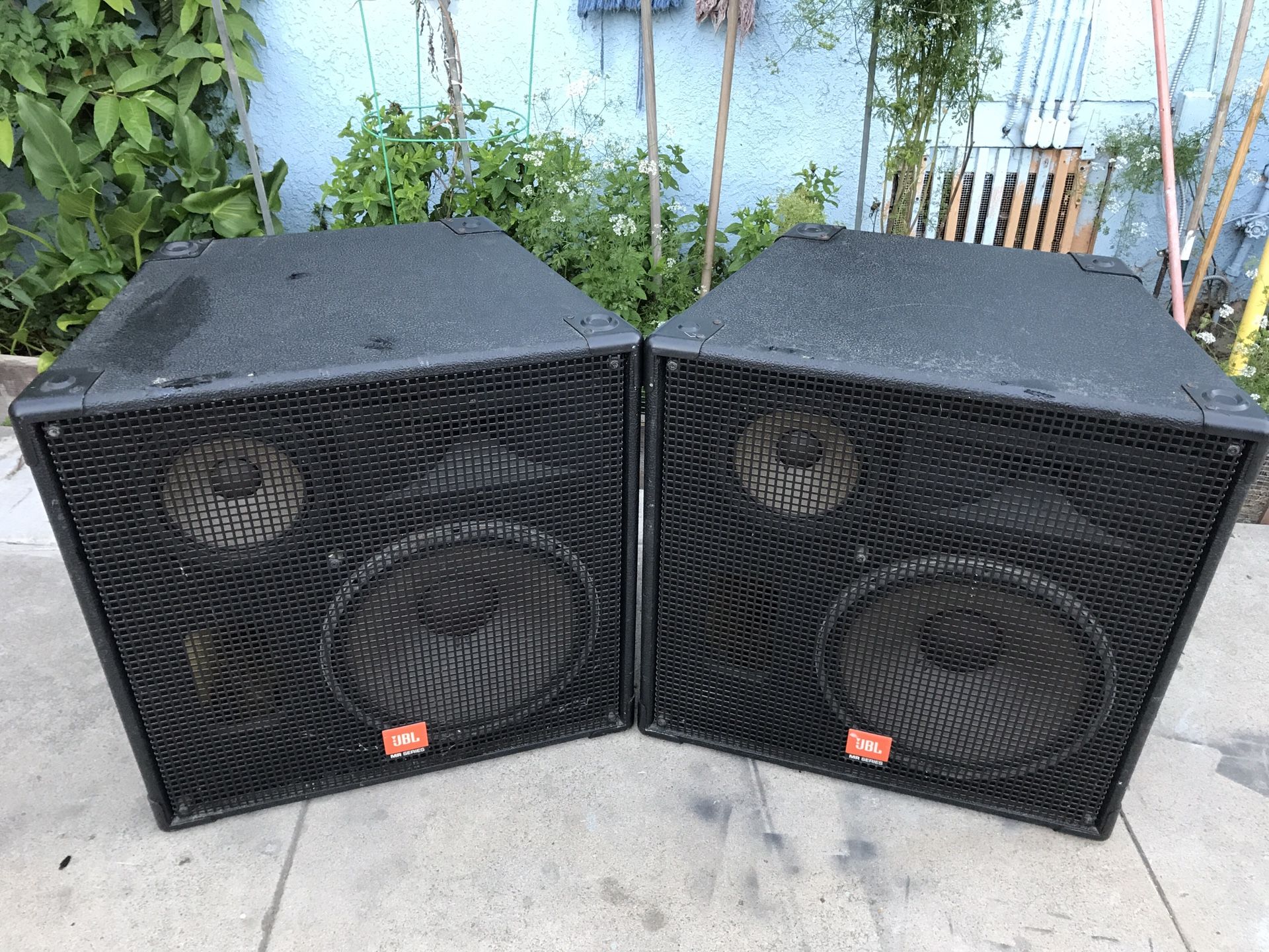JBL MR935 Speakers for Sale in Los Angeles, CA - OfferUp