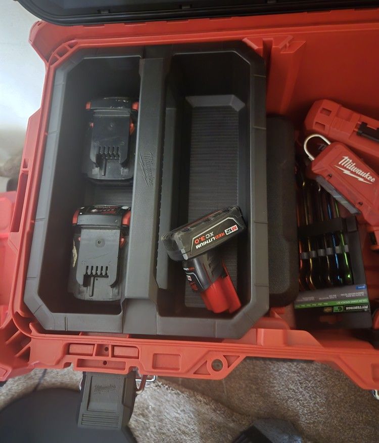 Milwaukee pack out for Sale in Bloomington, CA - OfferUp