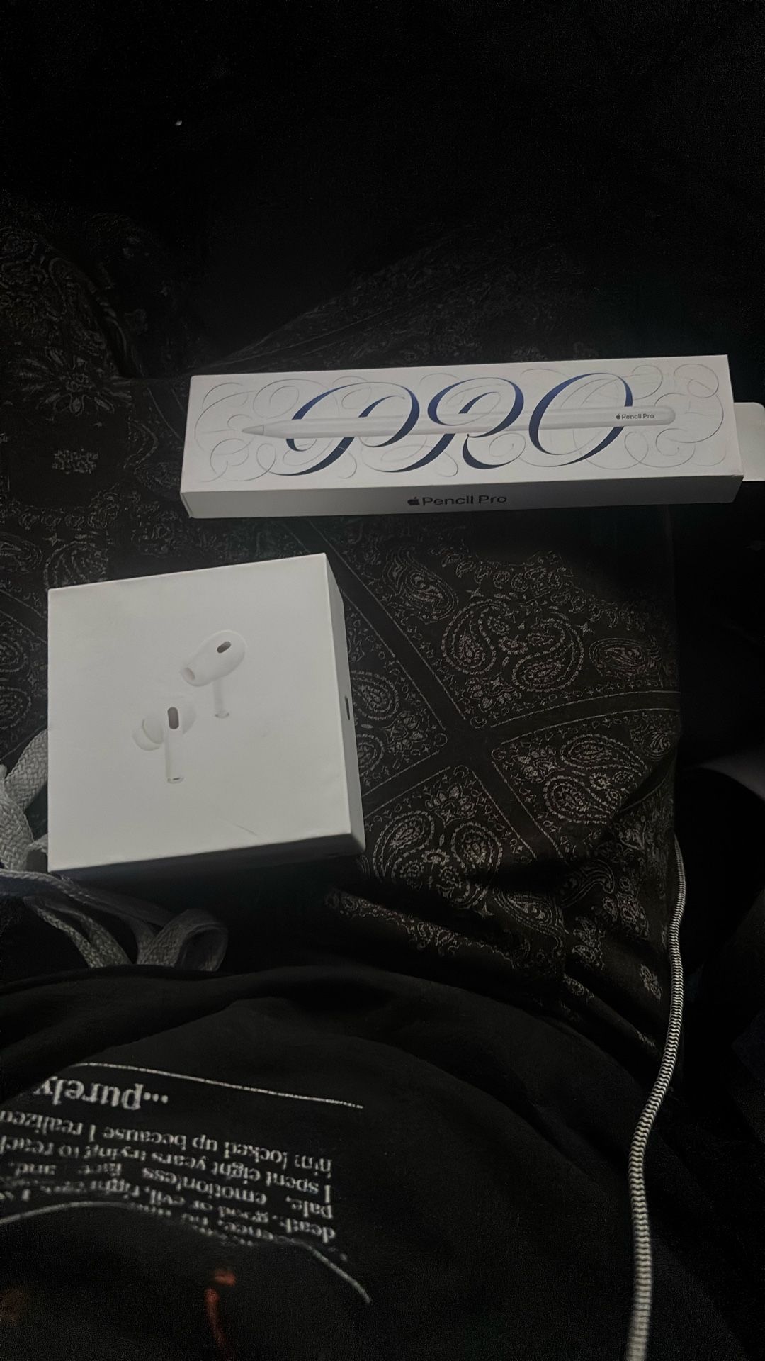 AirPod Pros 2 And Apple Pencil Pro for Sale in San Antonio, TX - OfferUp