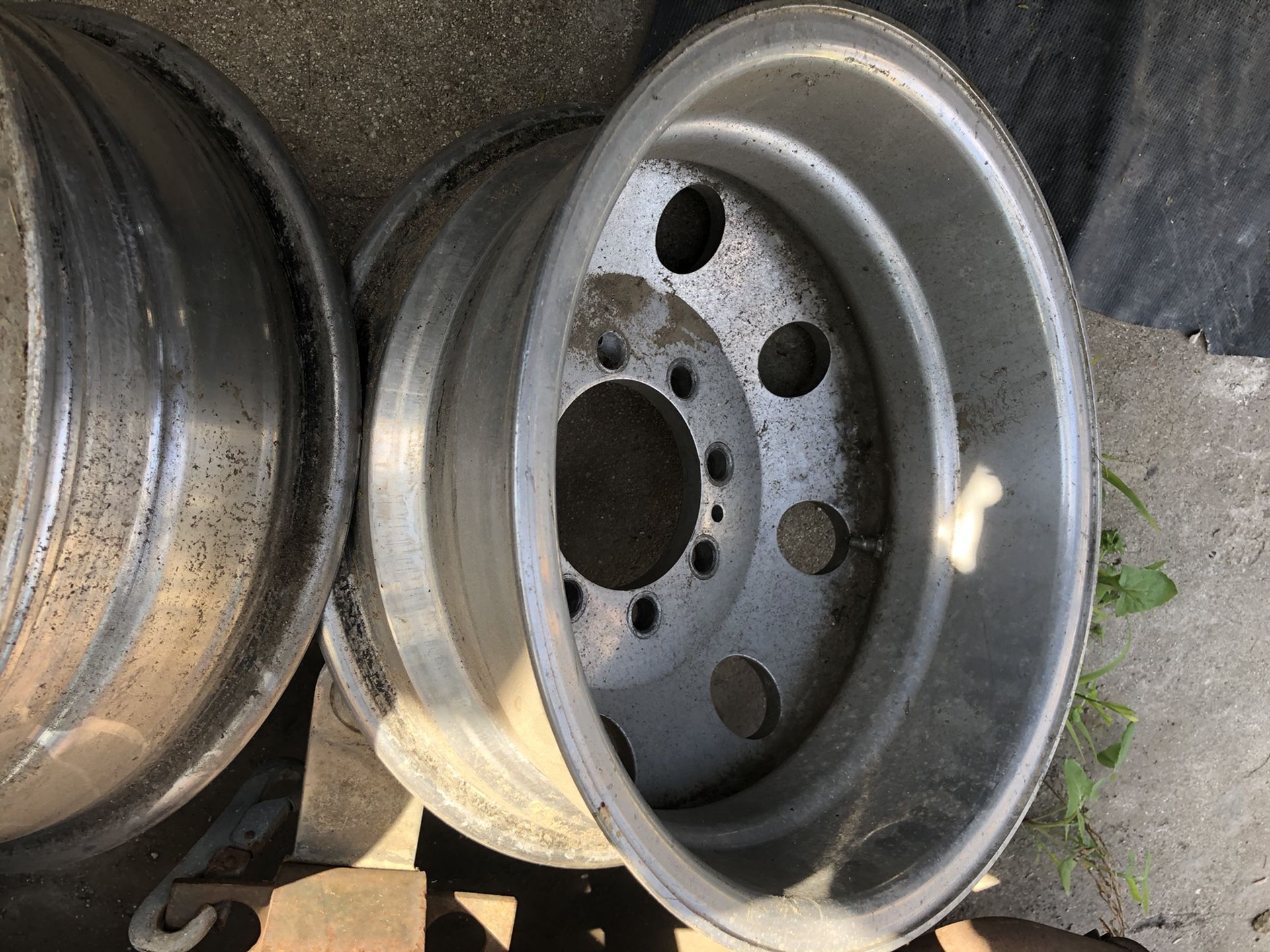 2 only 16 inch aluminum dually rims 8 x 6.5 bolt pattern for Sale in ...