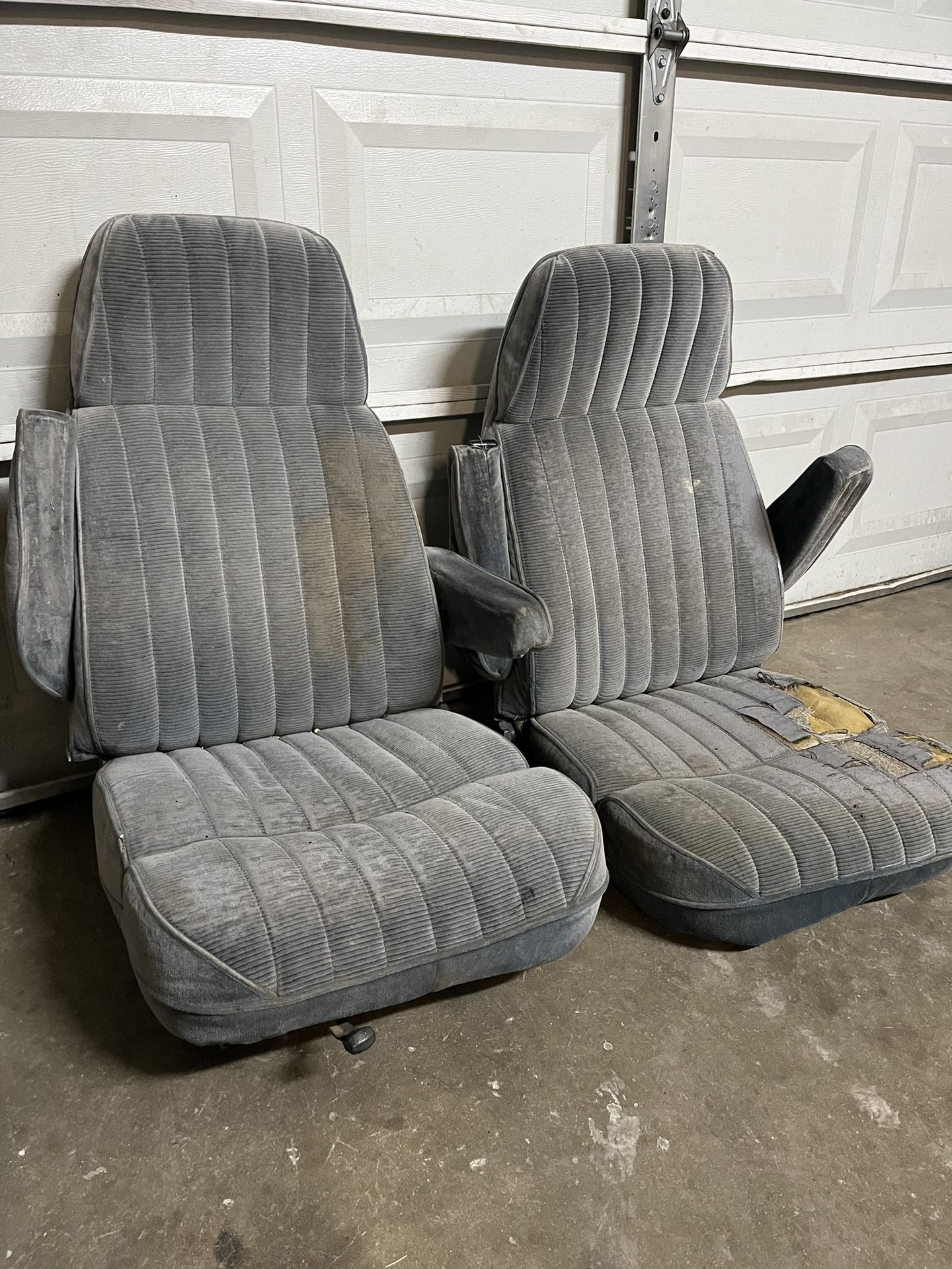 Square body Seats (73 -91) for Sale in Hesperia, CA - OfferUp