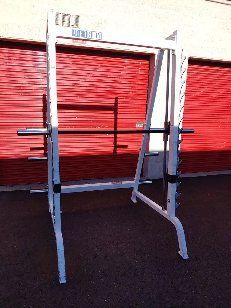 Parabody Squat rack Smith machine for Sale in Phoenix, AZ - OfferUp