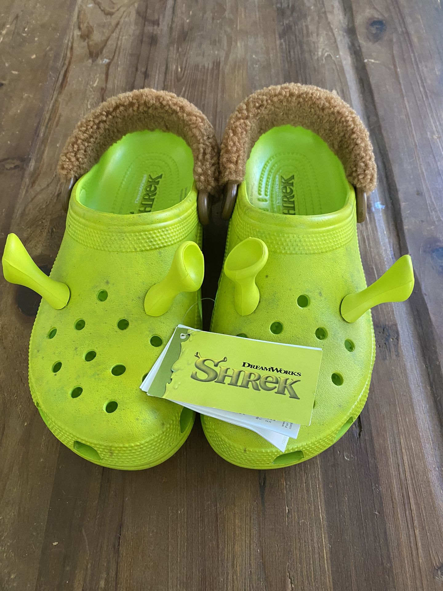 Shrek Croc - Size 8 for Sale in Seattle, WA - OfferUp