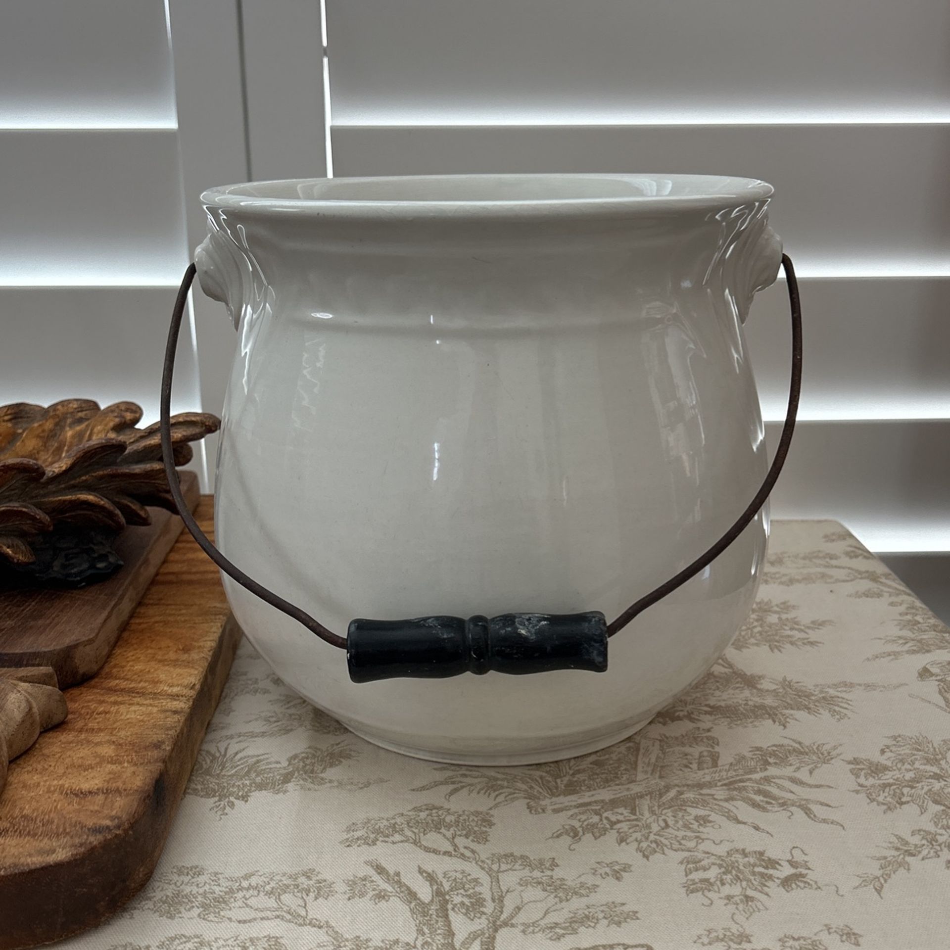 Ironstone Slop Bucket for Sale in Fallbrook, CA - OfferUp