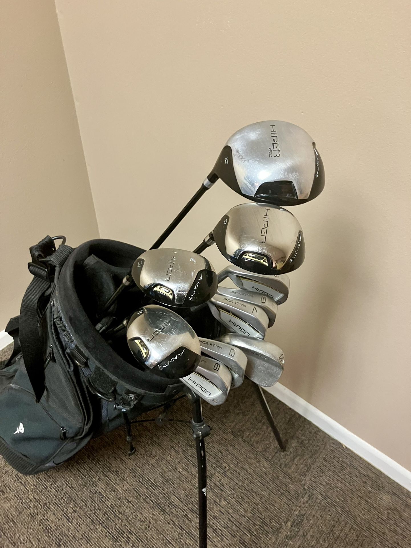 Left Handed Golf Clubs Set for Sale in Newport Beach, CA - OfferUp