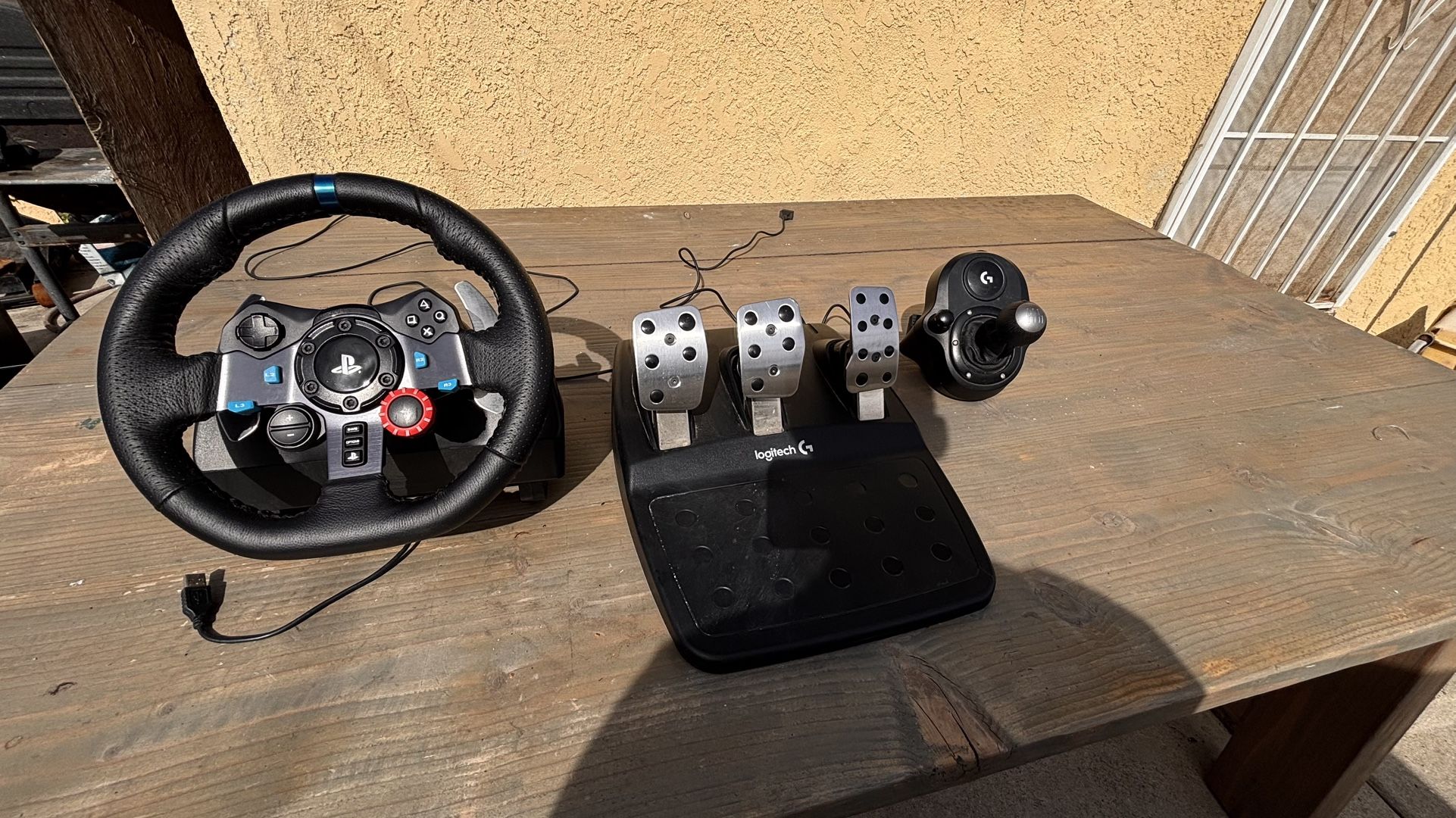 Logitech G29 Gaming Wheel Set for Sale in Norwalk, CA - OfferUp