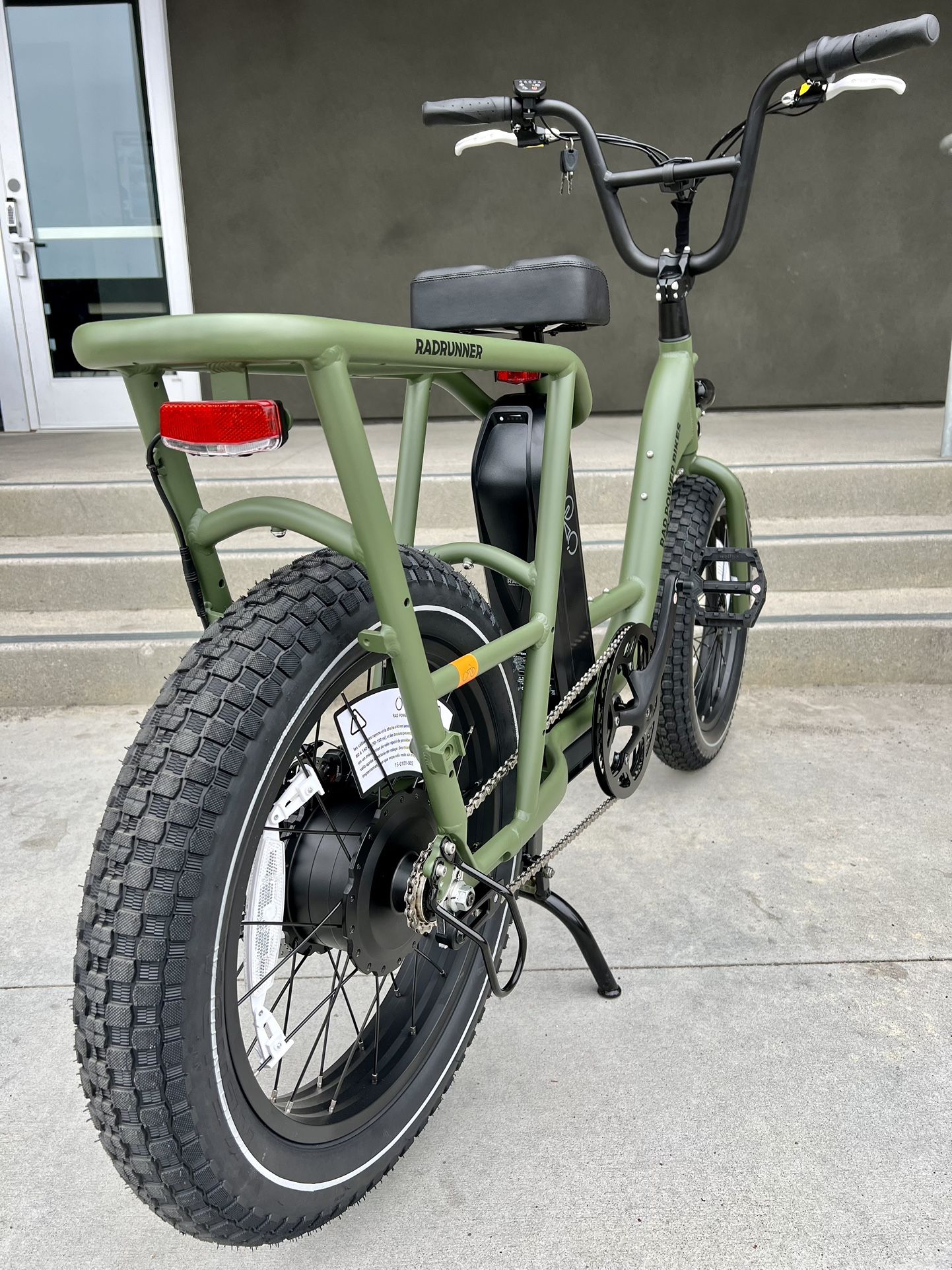 *BRAND NEW * 0 Mile* Radrunner 2 - Rad Power Bikes Matte Green for Sale ...