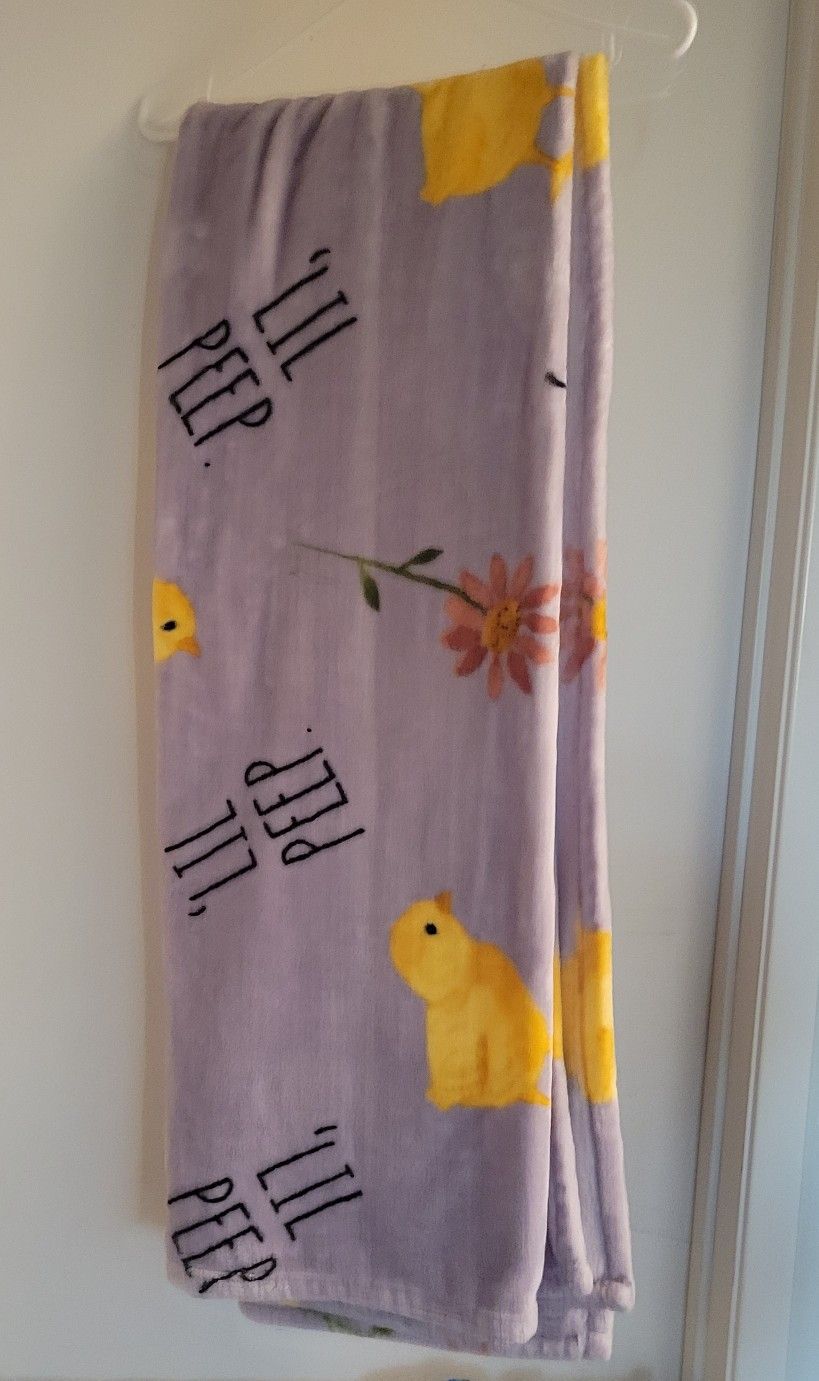 Rae Dunn EASTER Throw Blanket for Sale in Huntington Beach, CA - OfferUp