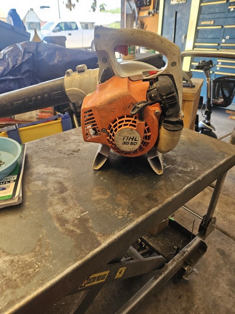 Stihl BG50 Handheld Blower for Sale in Phoenix, AZ - OfferUp