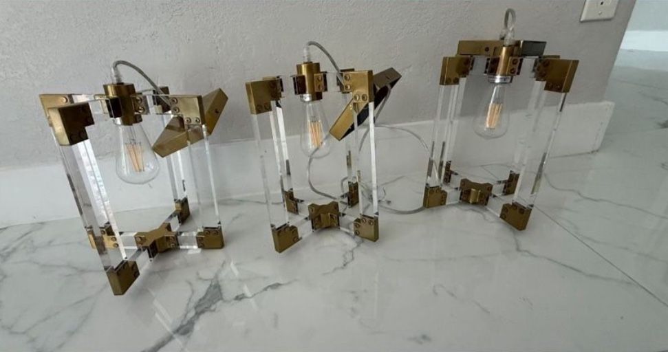 Beautiful Light Fixtures for Sale in Hialeah, FL - OfferUp