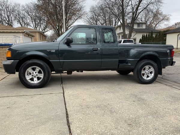 2005 Ford ranger XLT low miles 4x4 for Sale in Chicago, IL - OfferUp
