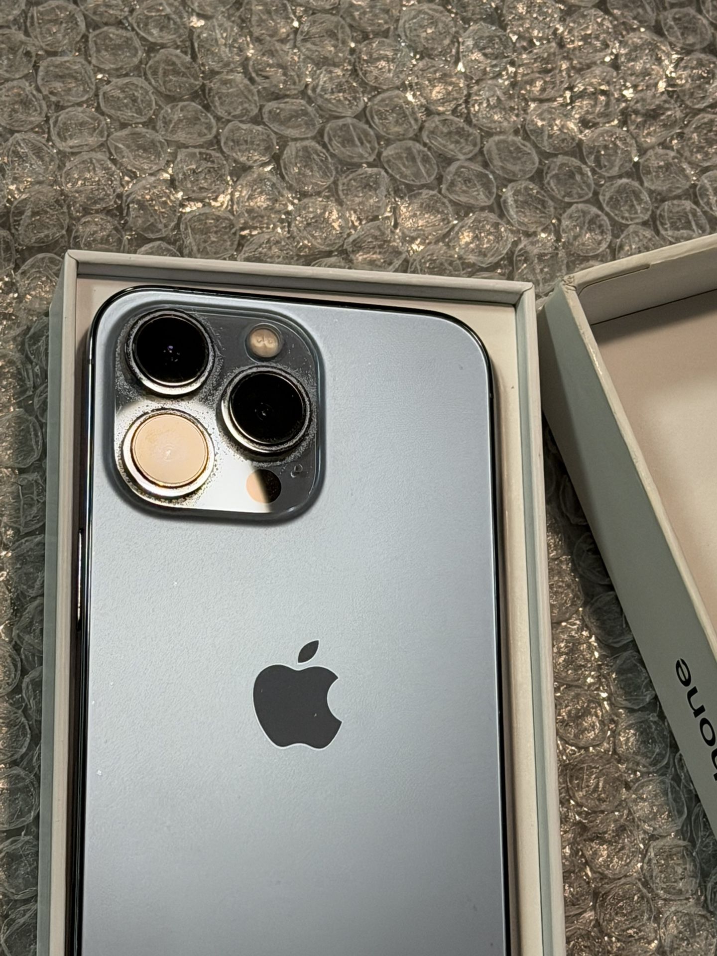 iPhone 13 PRO MAX Size 256GB UNLOCKED for Sale in Portland, OR - OfferUp