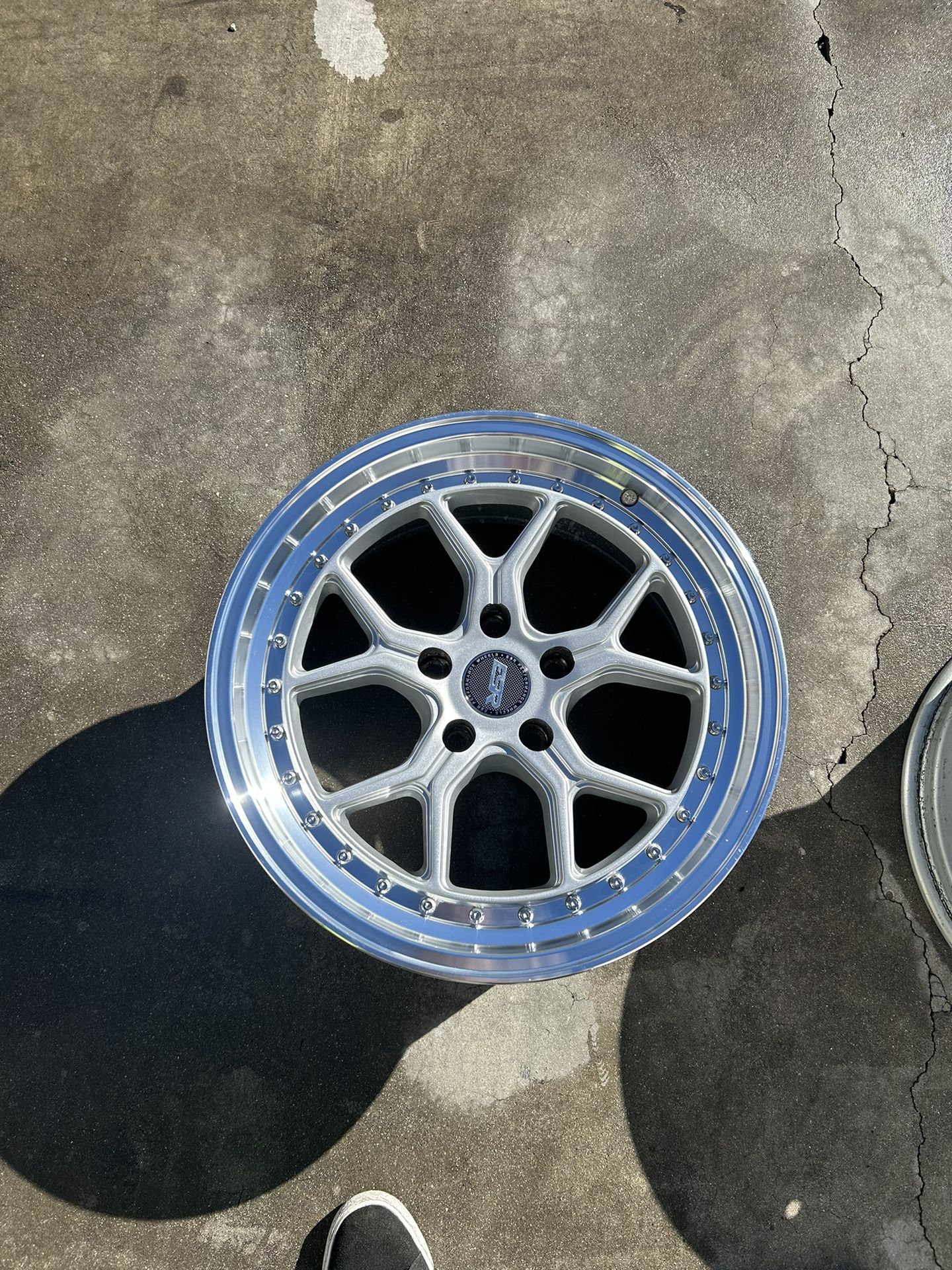 ESR CS2 STYLE RIMS for Sale in Palmdale, CA - OfferUp