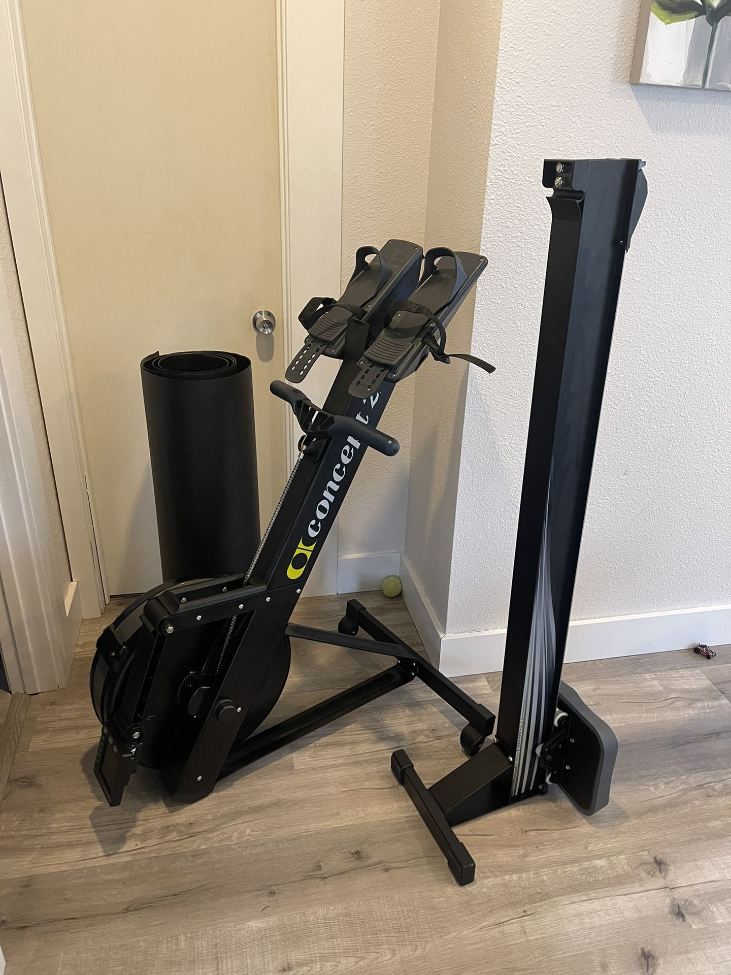 Rower Concept 2 With Mat for Sale in Edgewood, WA - OfferUp