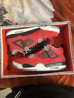 Toro Bravo 4s In Box