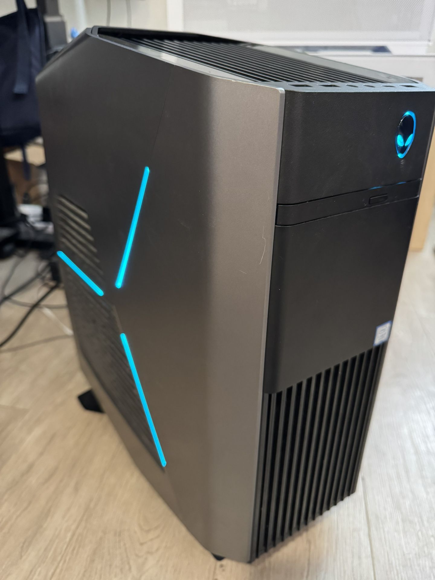 Liquid Cool Alienware Gaming PC i7 8700 gtx 1070ti 16gb ram 256gb + 1tb ...