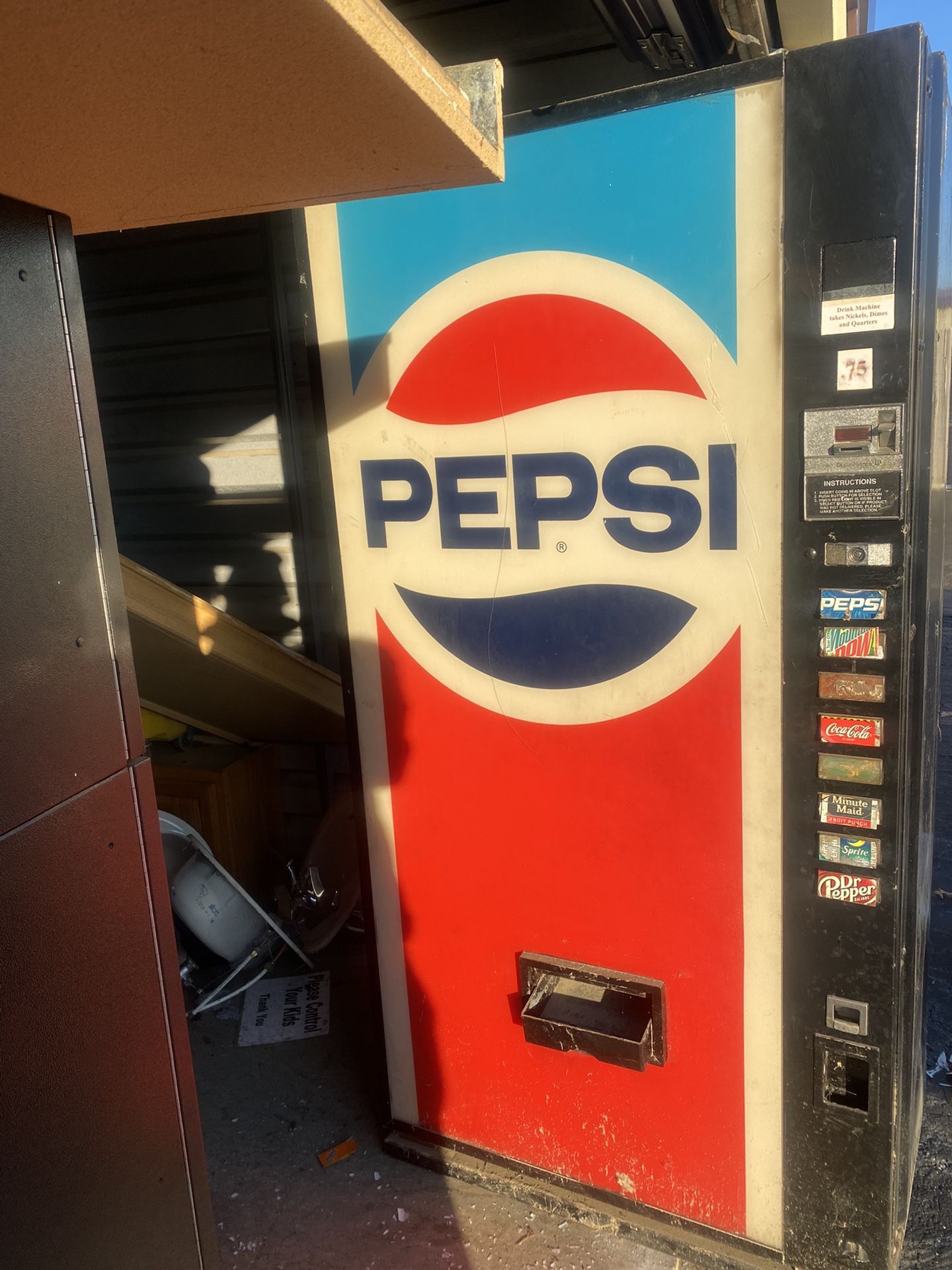 Soda Machine / Snack And Drink Vending Machine for Sale in Fayetteville, NC - OfferUp