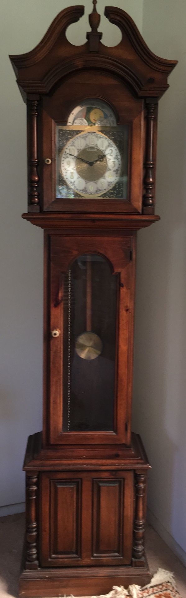 1974 Howard Miller Grandfather Clock By Barwick For Sale In Costa Mesa 1974 Howard Miller Grandfather Clock By Barwick For Sale In Costa Mesa