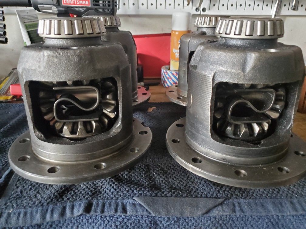 Ford 8.8 posi units have 4 available 31 and 28 spline! for Sale in ...