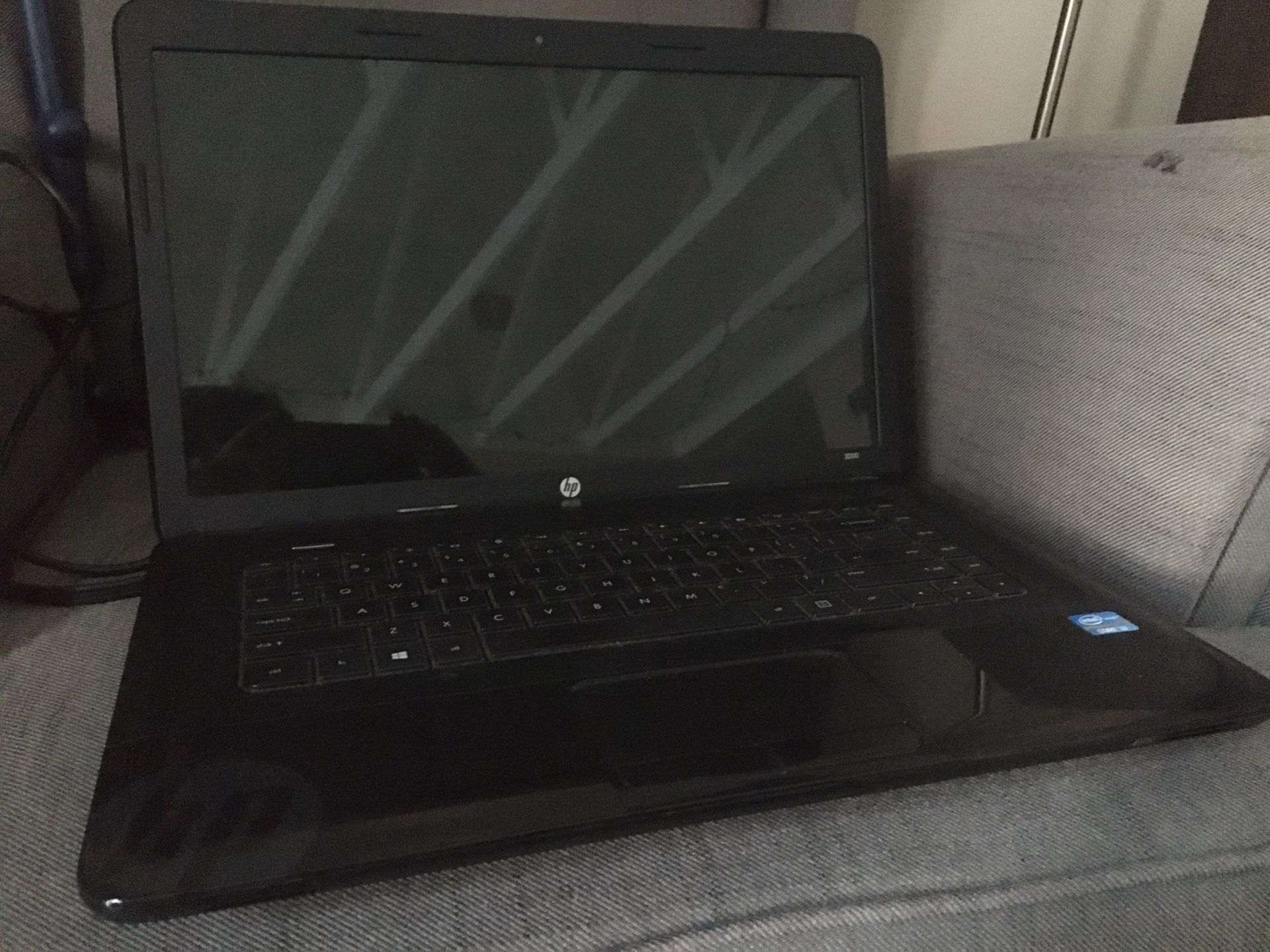 HP 2000 Laptop Notebook (Needs battery and hard drive) for Sale in ...