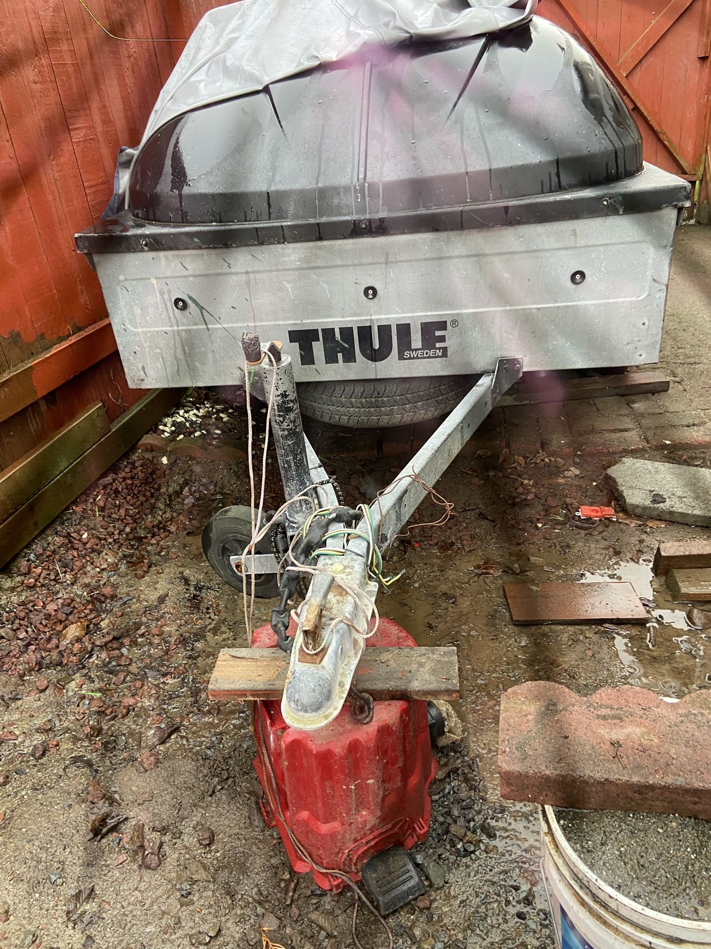 Thule Utility Trailer for Sale in Lake Stevens, WA - OfferUp