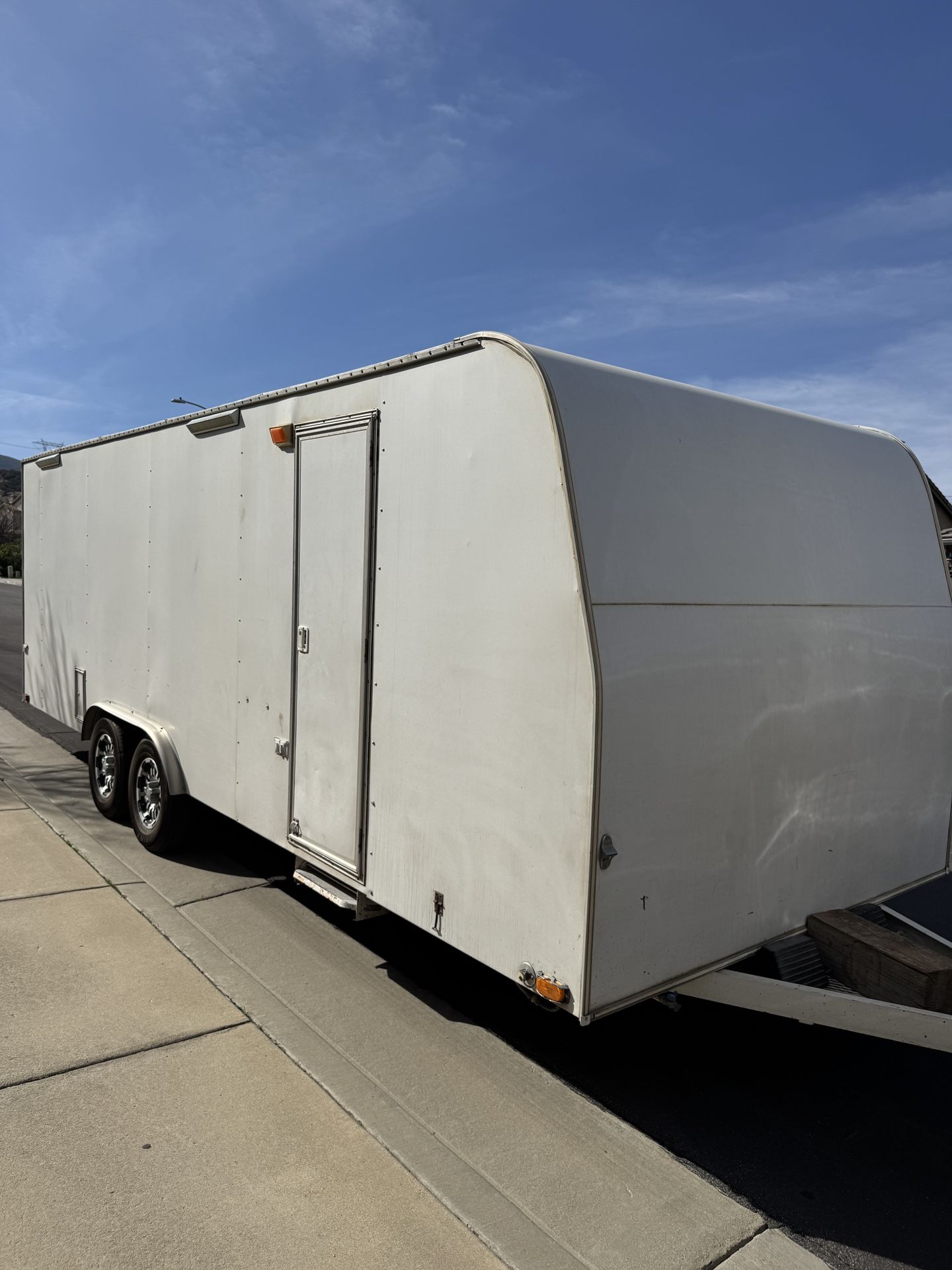 22’ Enclosed Trailer for Sale in Corona, CA - OfferUp