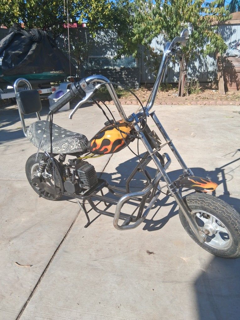 Mini Chopper Mini Bike Pocket Bike for Sale in Moreno Valley, CA - OfferUp