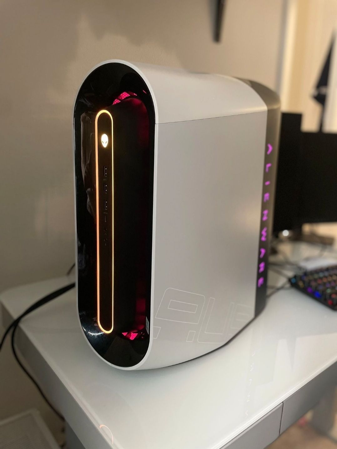 ALIENWARE GAMING PC RTX 2080 SUPER for Sale in Irvine, CA - OfferUp