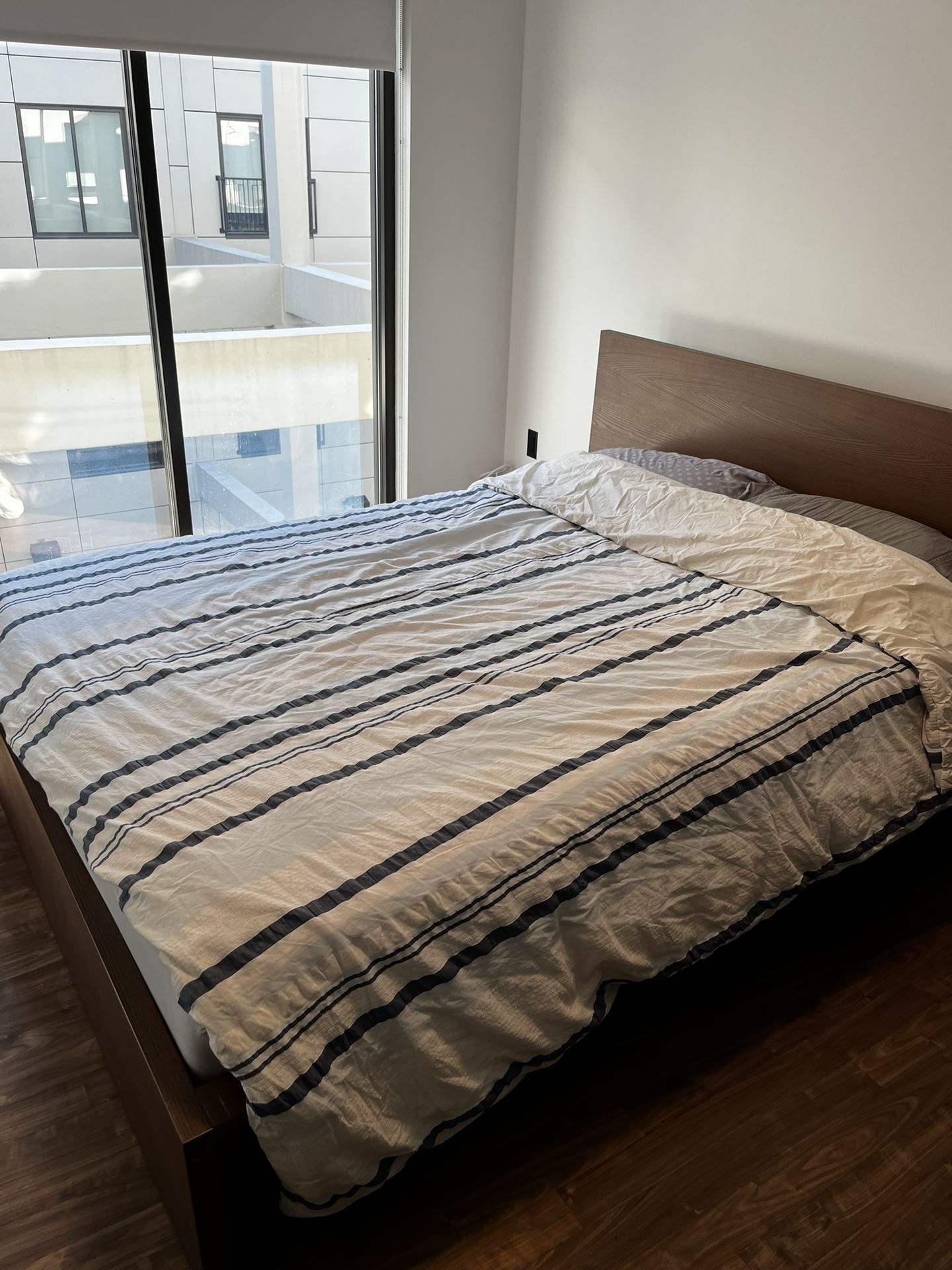 Queen Bed Frame for Sale in Cleveland, OH - OfferUp