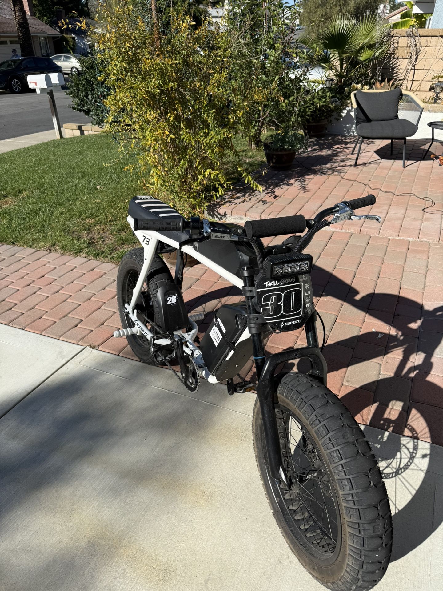 Super73 s2 that has a older model chi battery for Sale in Mission Viejo ...