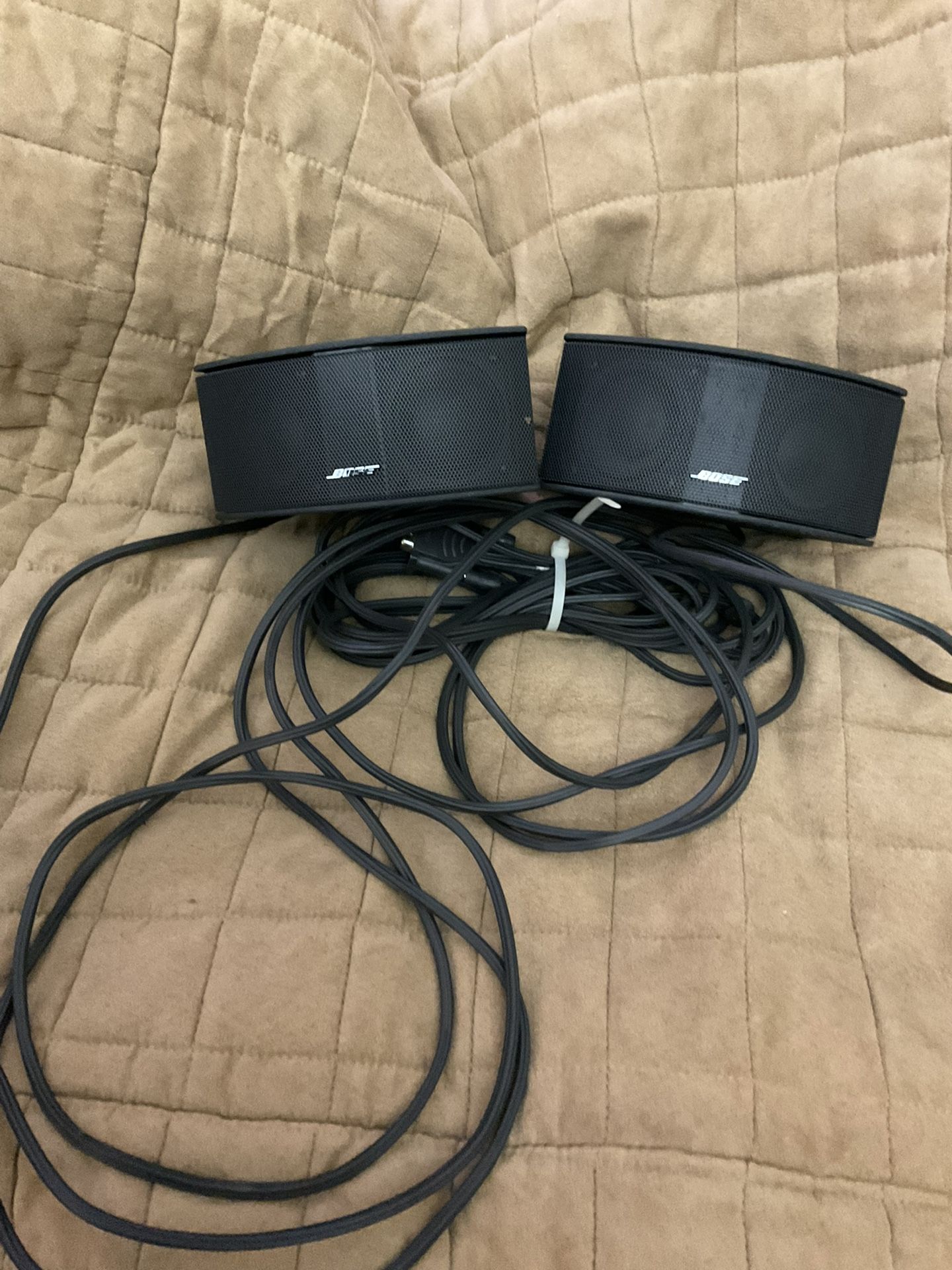 Bose 321 Speakers Black, With Cables for Sale in San Diego, CA - OfferUp
