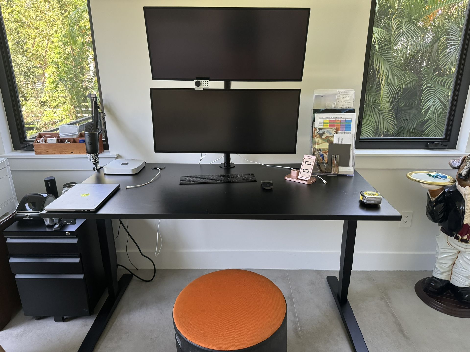 Uplift Electric Sitting & Standing Desk + TWO Wide screen Monitors for ...