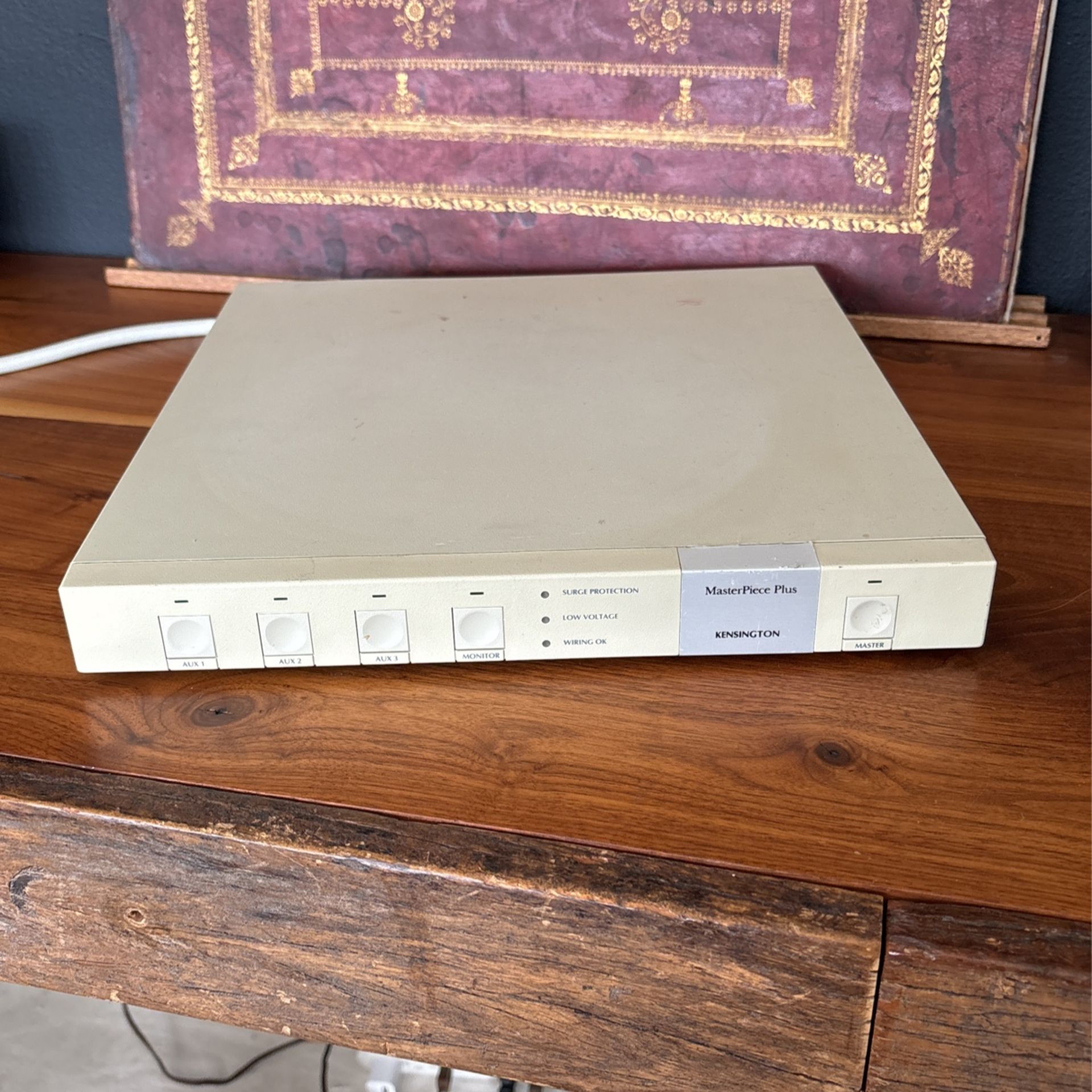 Vintage Kensington Masterpiece Plus Surge Protector Power Station for ...