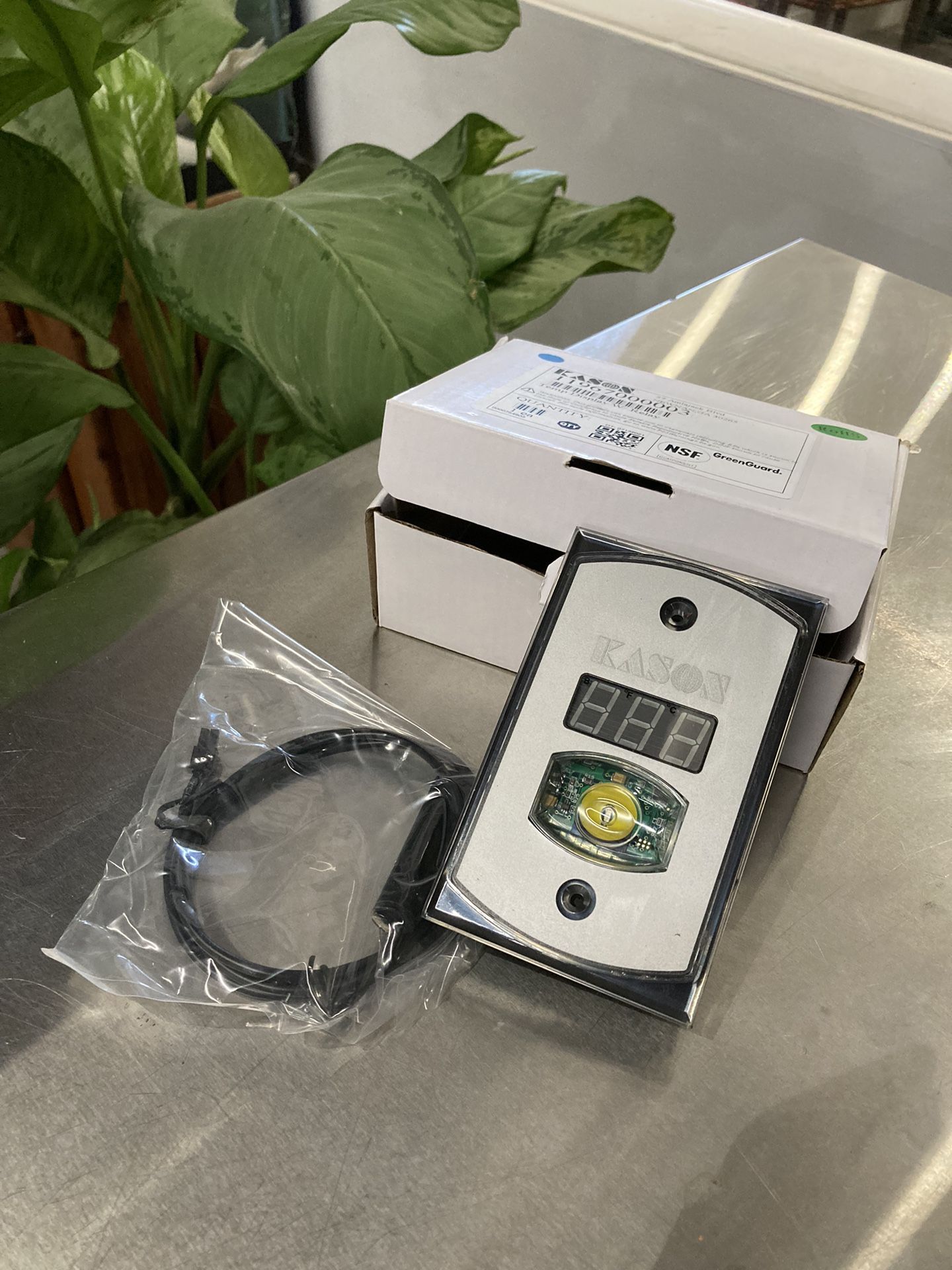 TEMP DISPLAY FOR WALK-IN FREEZER & COOLER for Sale in Miami, FL - OfferUp