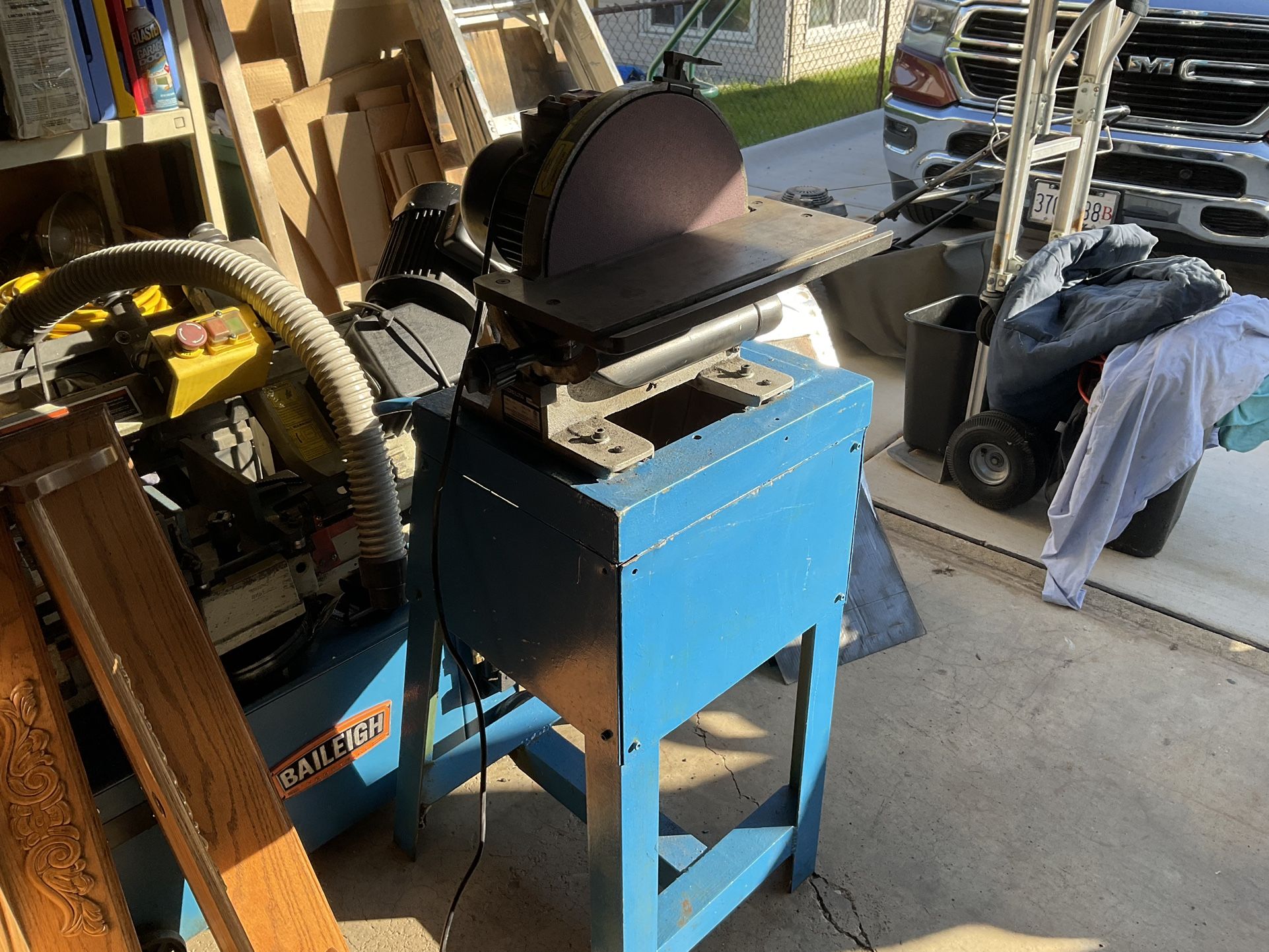 Delta Cat#31-140 Disc Sander With Stand And 15 Extra 12”PSA Discs. for ...