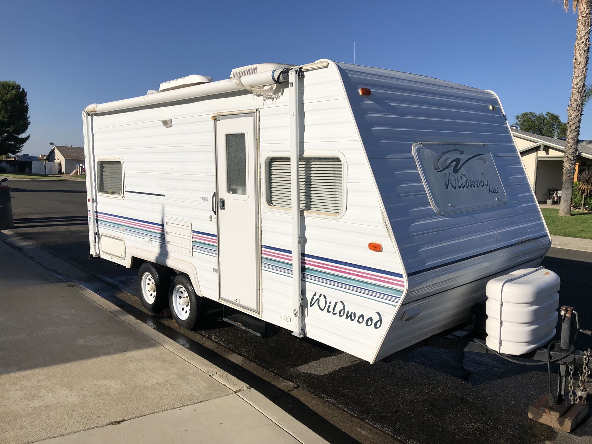 2004 19ft travel trailer for Sale in Menifee, CA - OfferUp