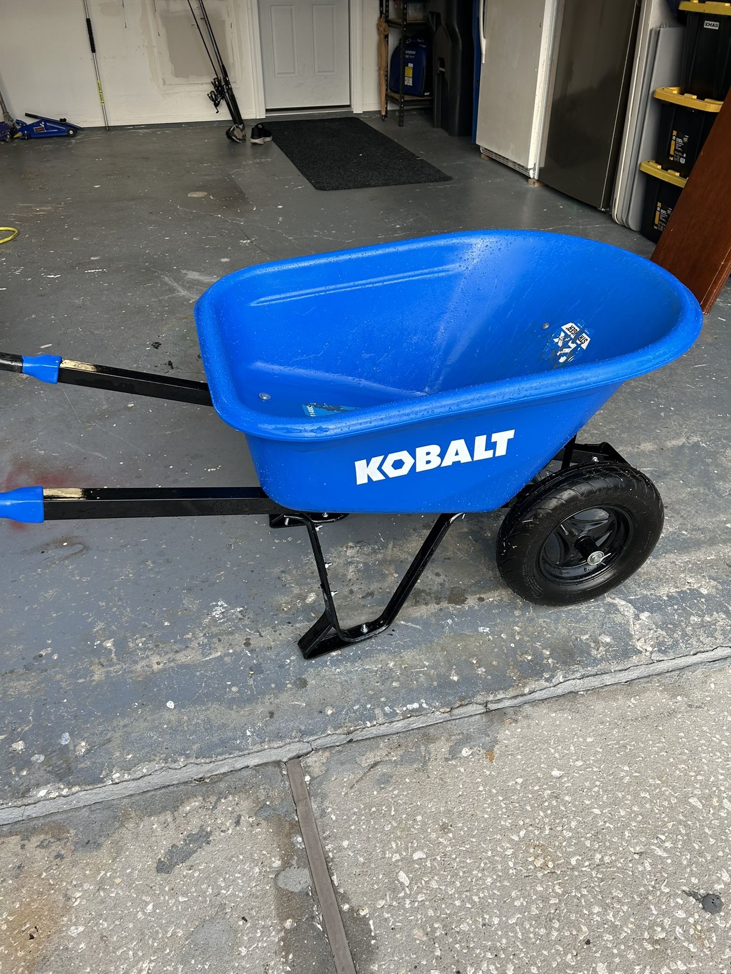 Kobalt Wheel Barrow for Sale in Tampa, FL - OfferUp
