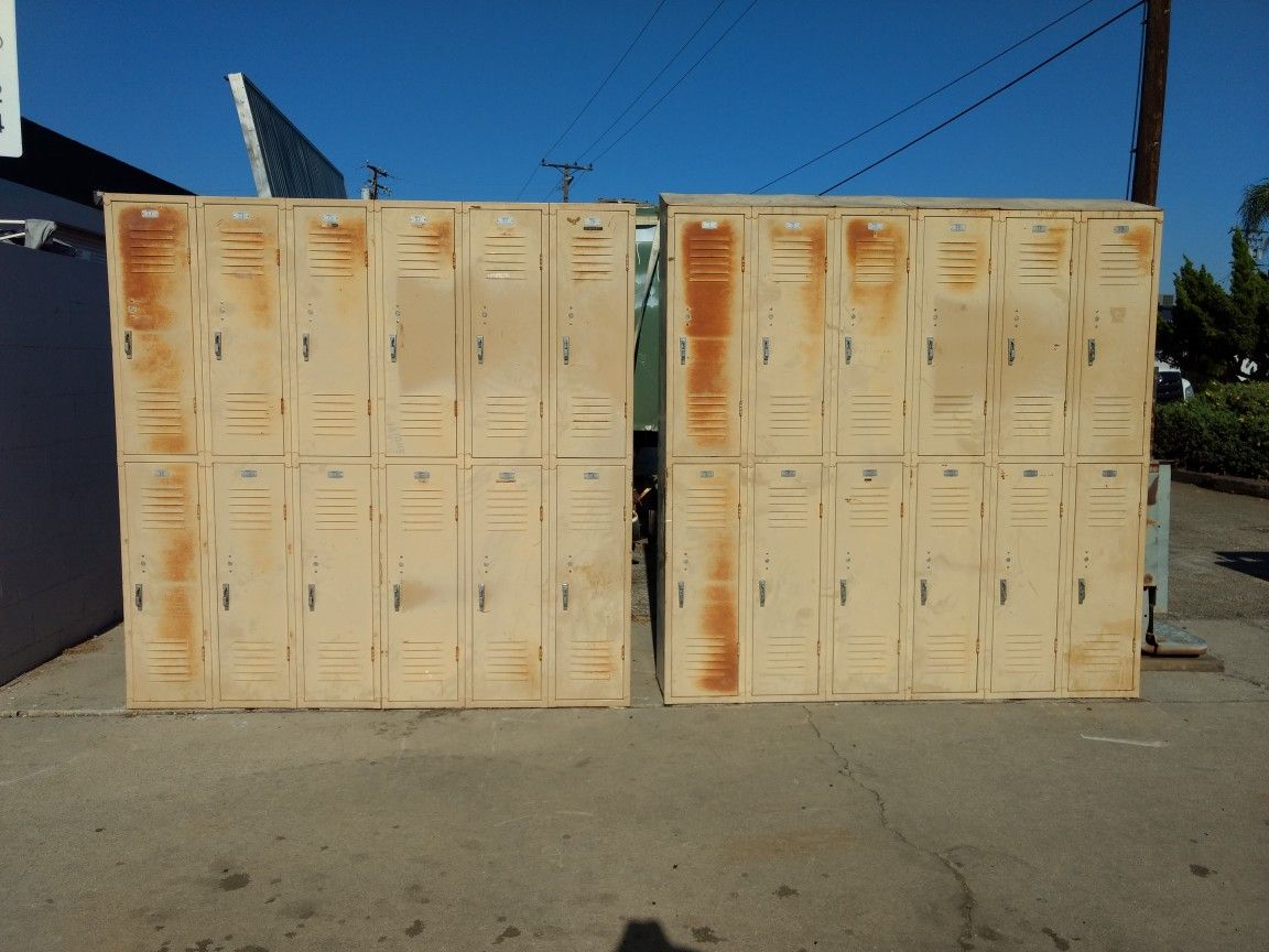 Metal Foot Lockers "Made in USA" for School , Wardrobe , or Business ...