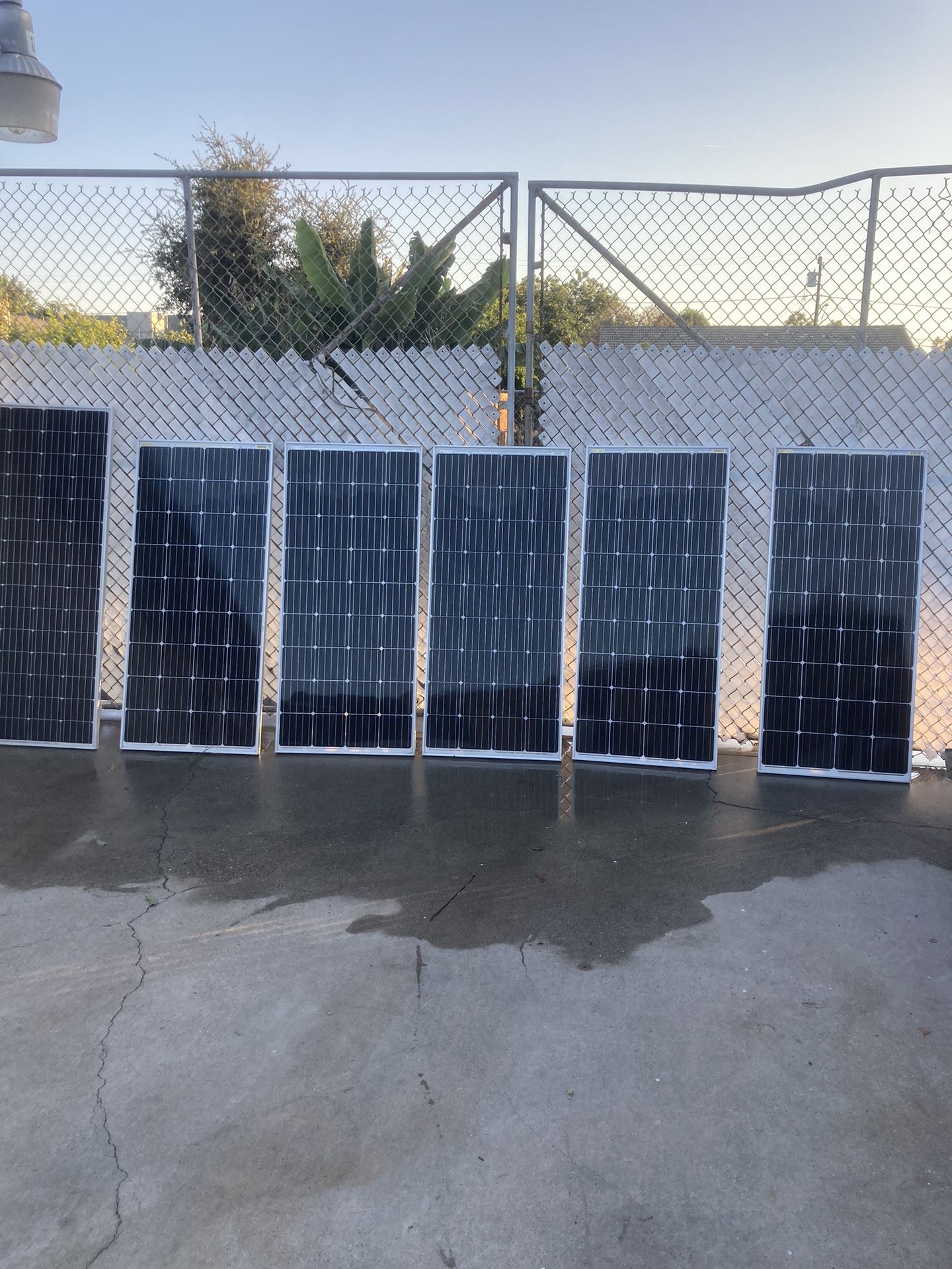Solar Panel 190 Watt go Power for Sale in Riverside, CA - OfferUp