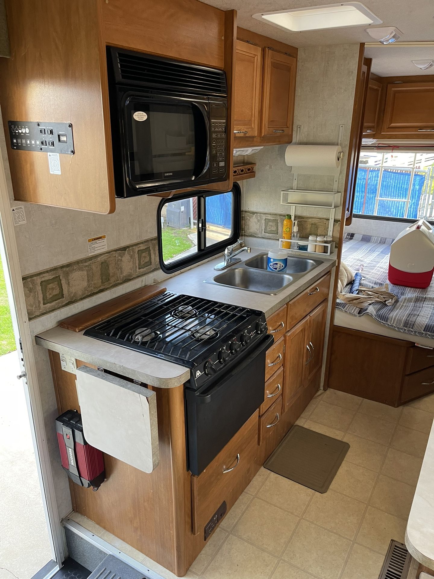 Motorhome 23 Foot Jamboree Class C for Sale in San Diego, CA - OfferUp