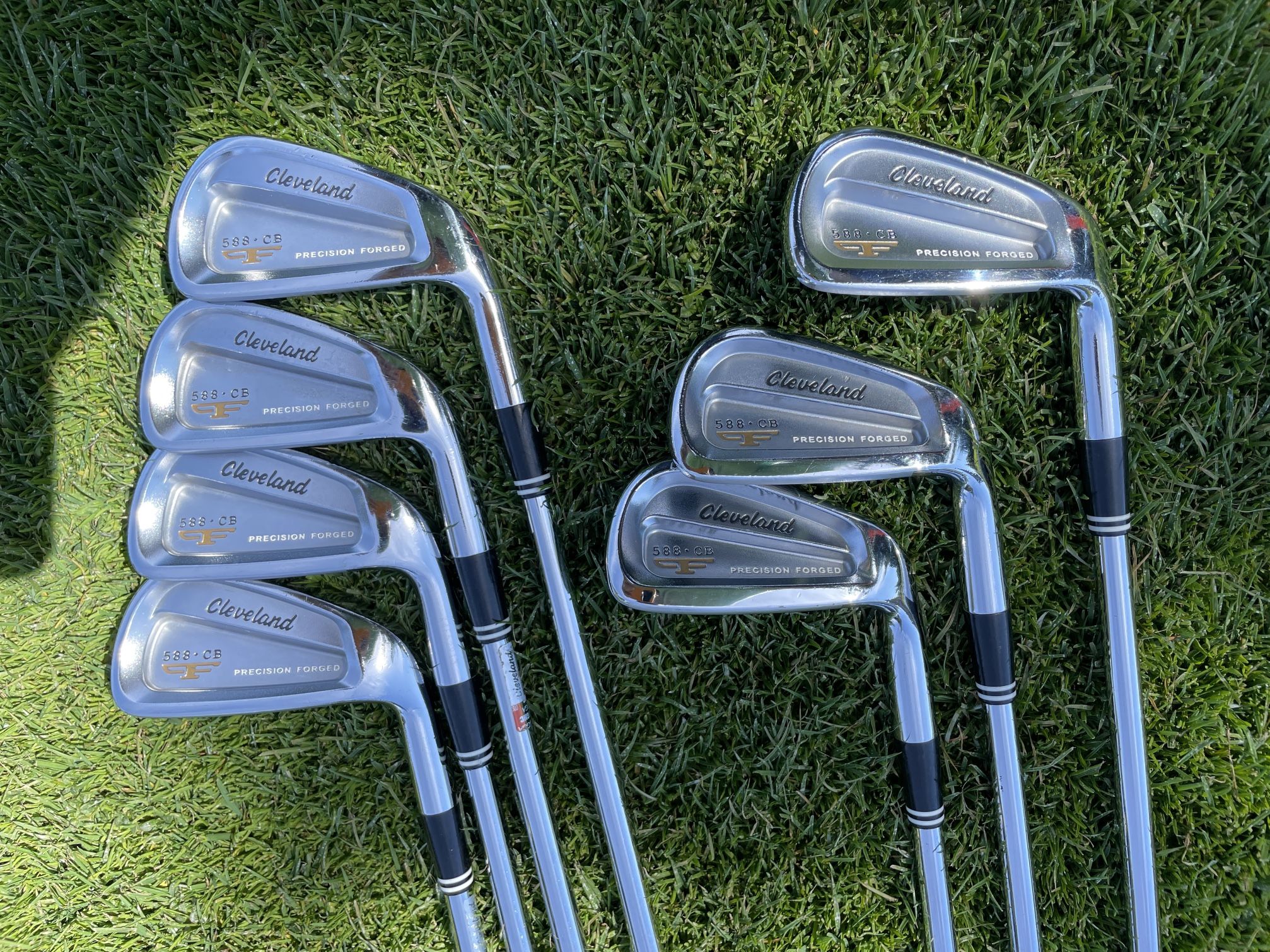 Cleveland 588 CB Golf Iron Set 4-PW Dynamic Gold S300 Stiff for Sale in ...