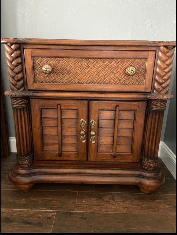 Tommy bahama bedroom furniture store