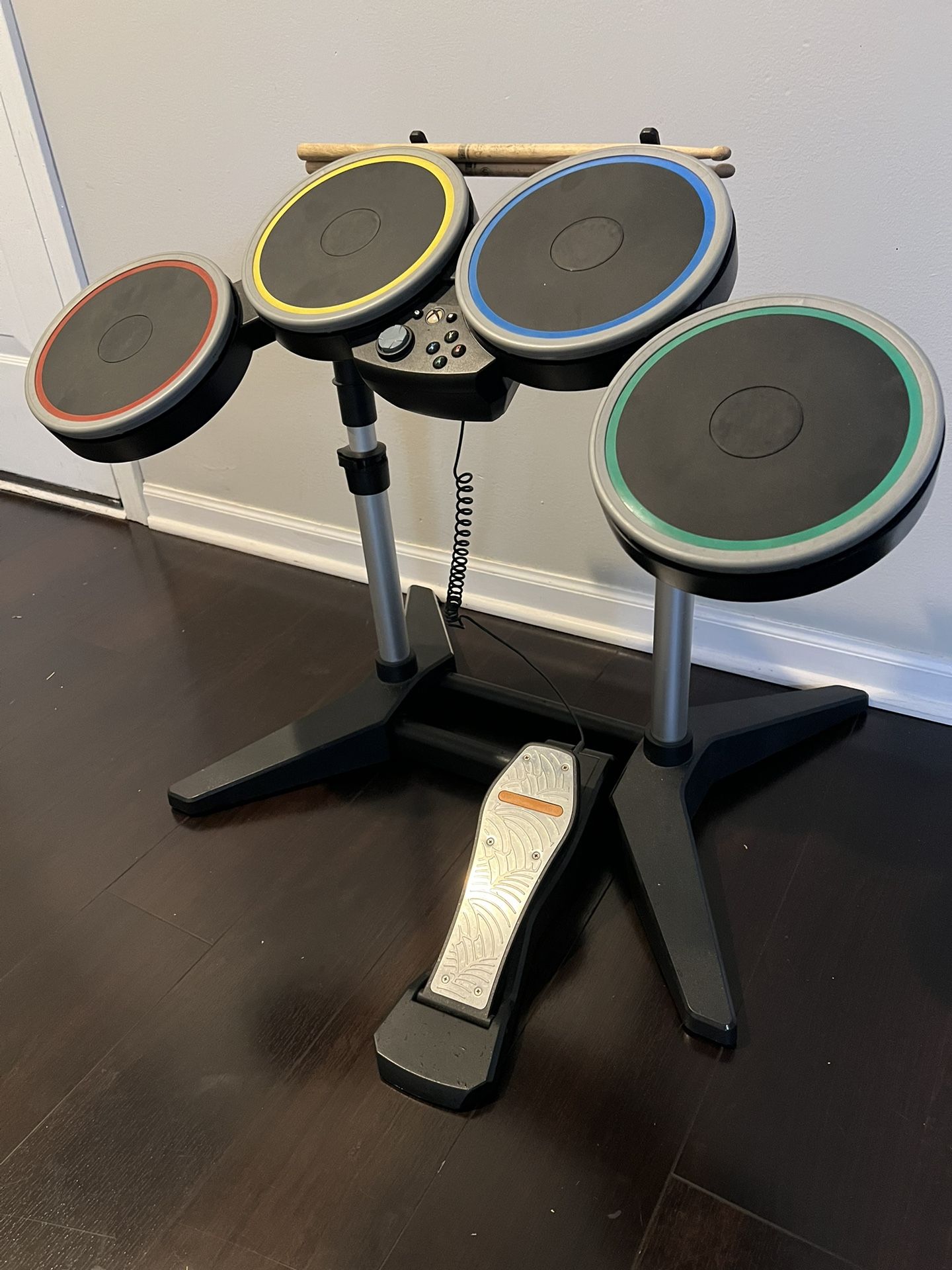 Rock Band 4 Band-in-a-Box Bundle (Xbox One Series X Guitar, Drums, Game ...