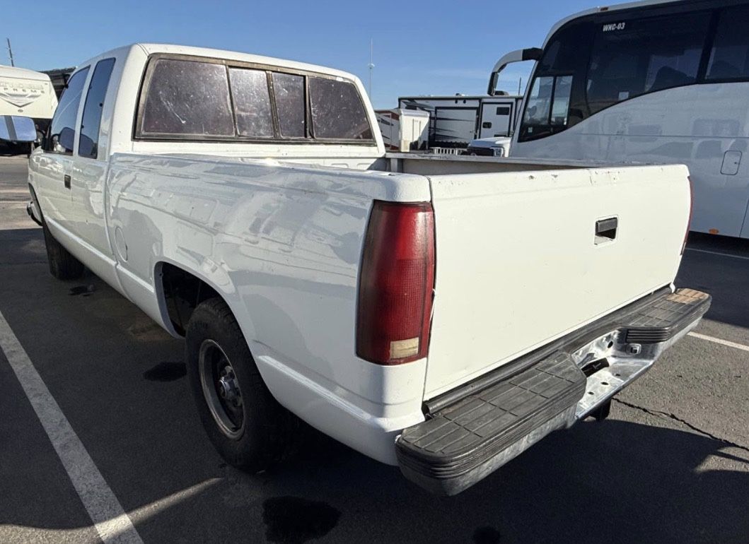 1991 Chevy 1/2 Ton Ext Cab Short Bed No Engine for Sale in Chandler, AZ ...