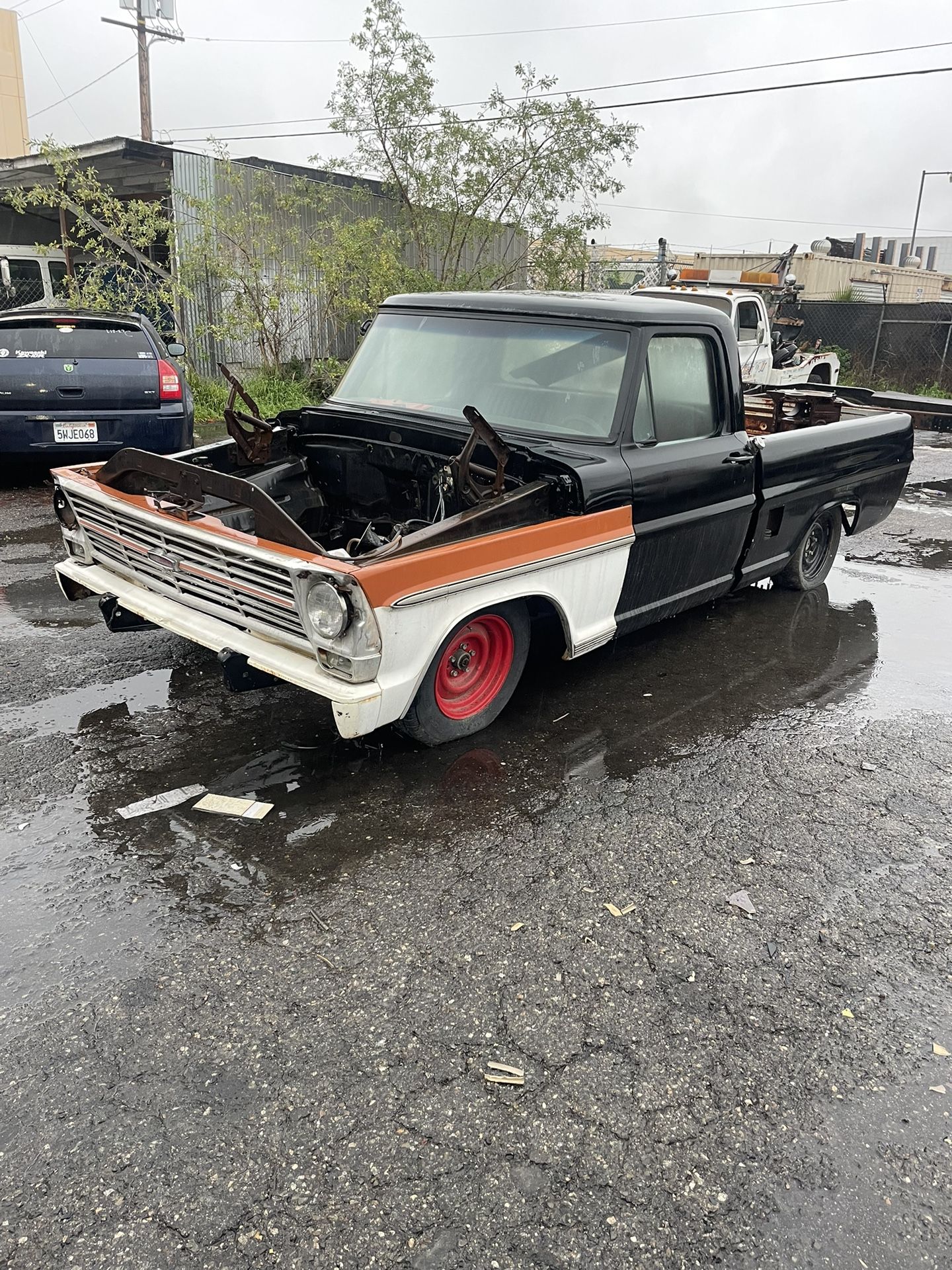 67 Ford F100 Short Bed for Sale in Huntington Beach, CA - OfferUp