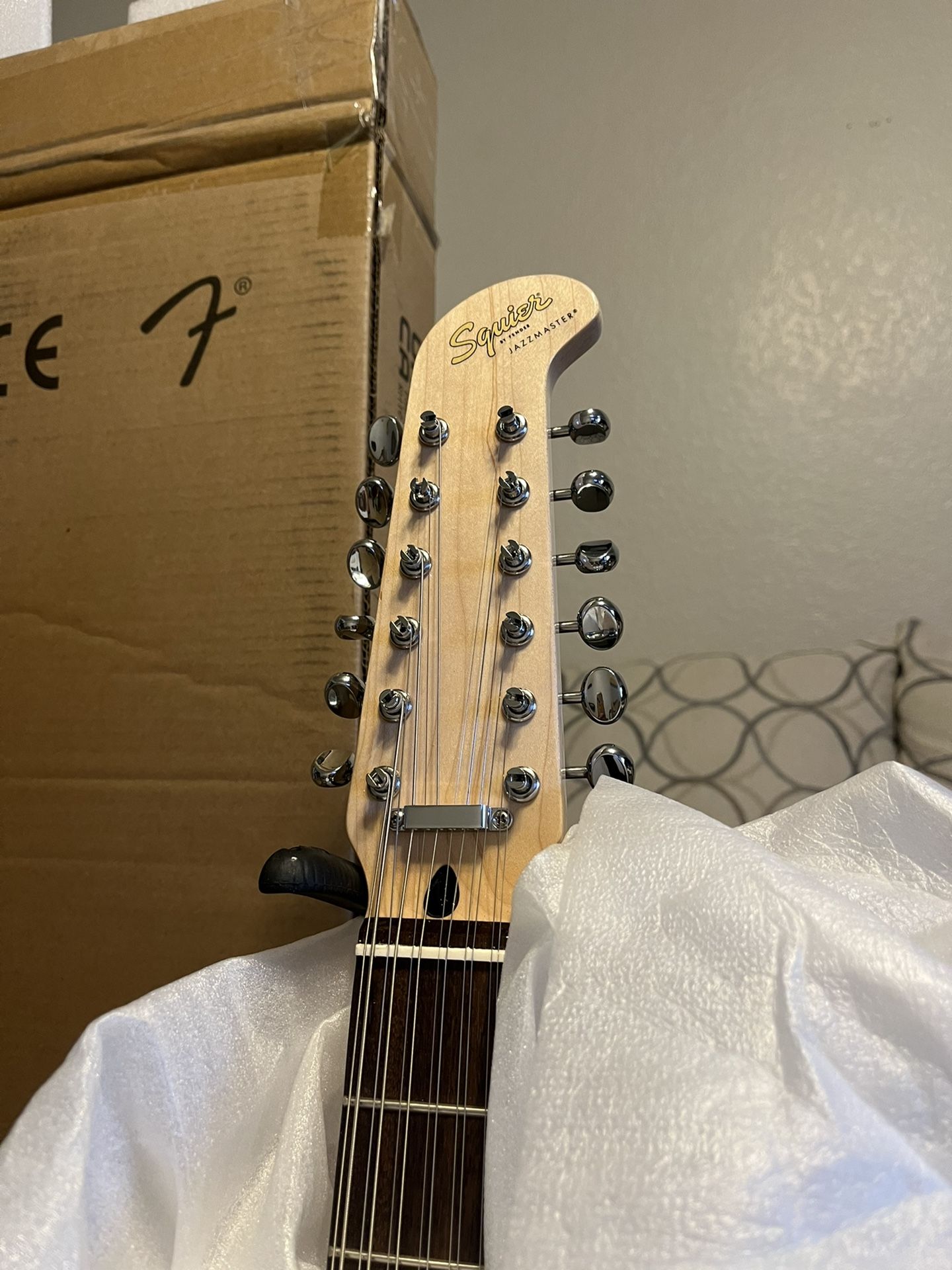 2023 SQUIER FENDER LIMITED EDITION PARANORMAL JAZZMASTER XII 12 STRING ...