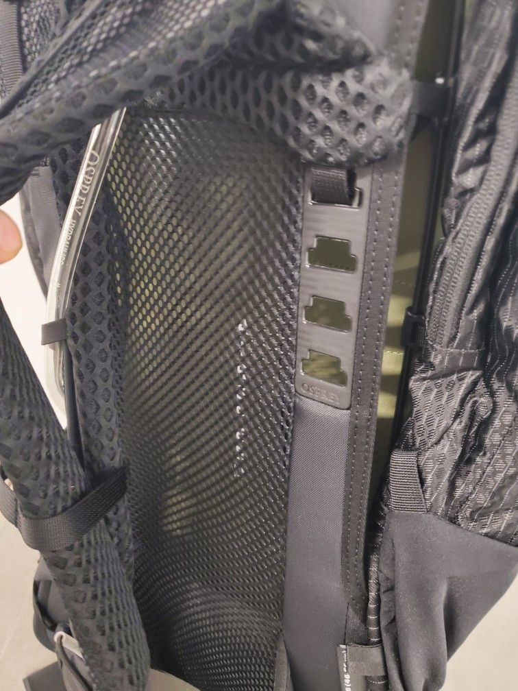 Brand New $240 OSPREY MANTA 34 BACKPACK WITH 2.5 LITER HYDRATION ...